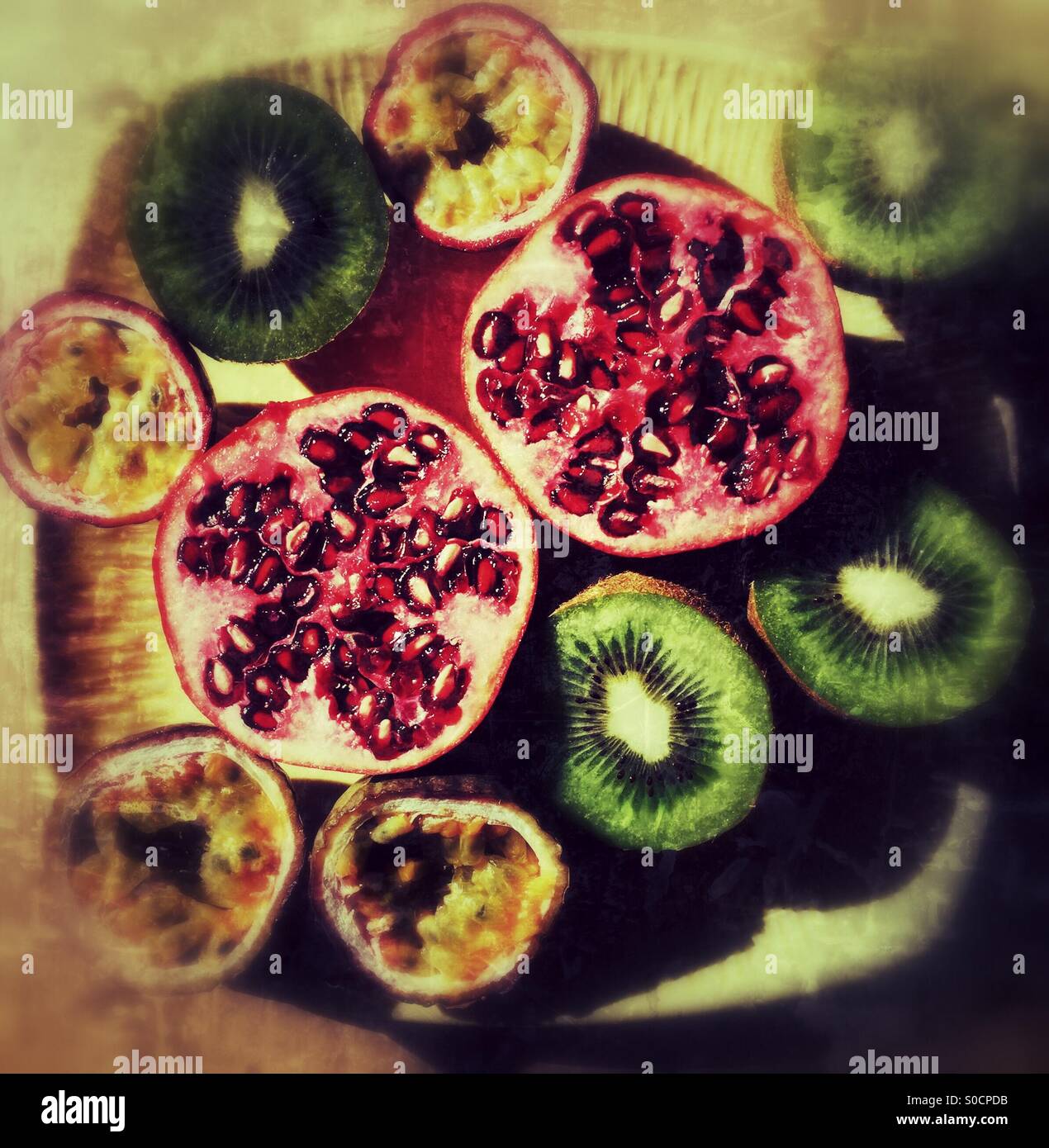 Frukt hi-res stock photography and images - Alamy