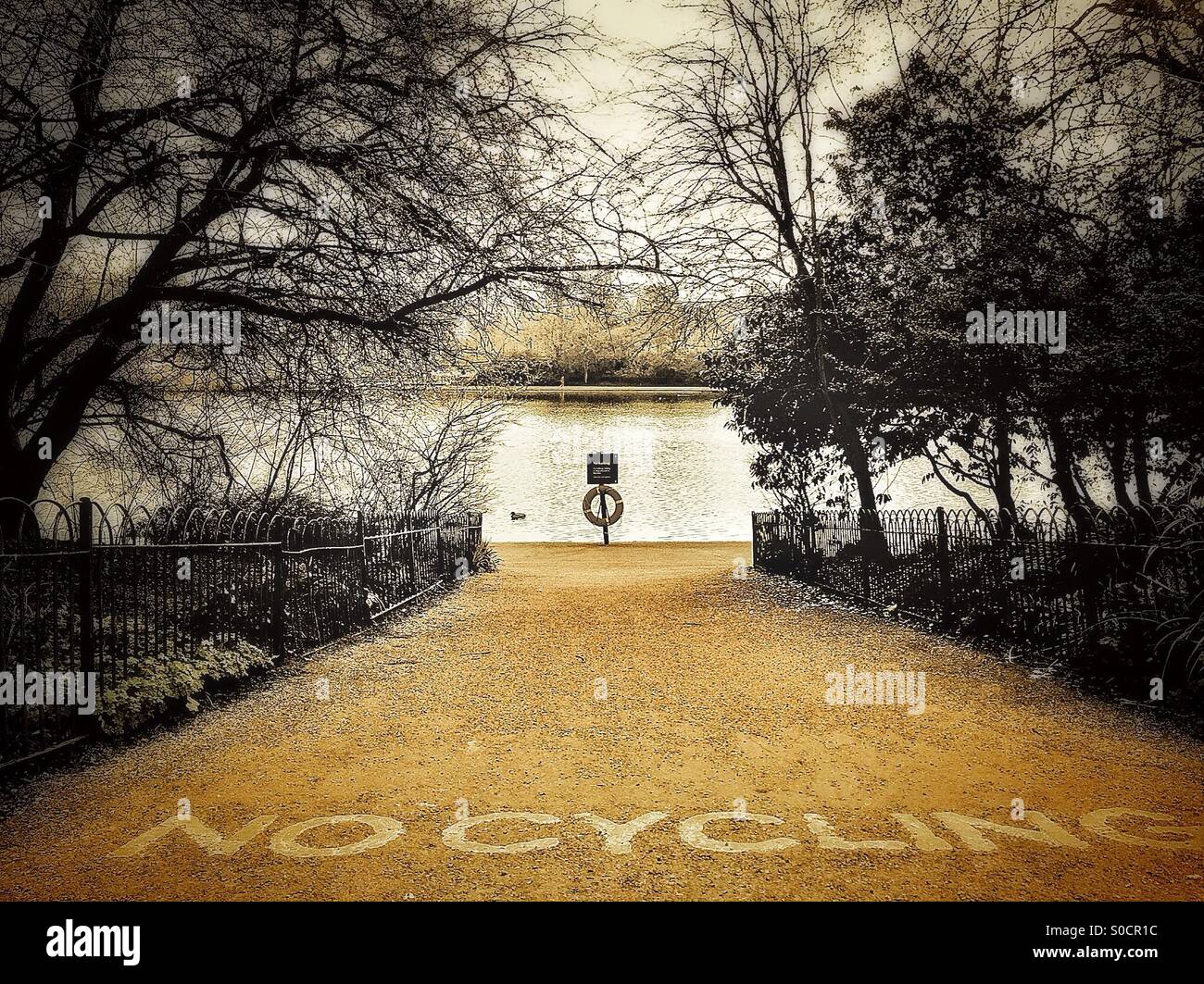 Sign at the Serpentine Stock Photo - Alamy