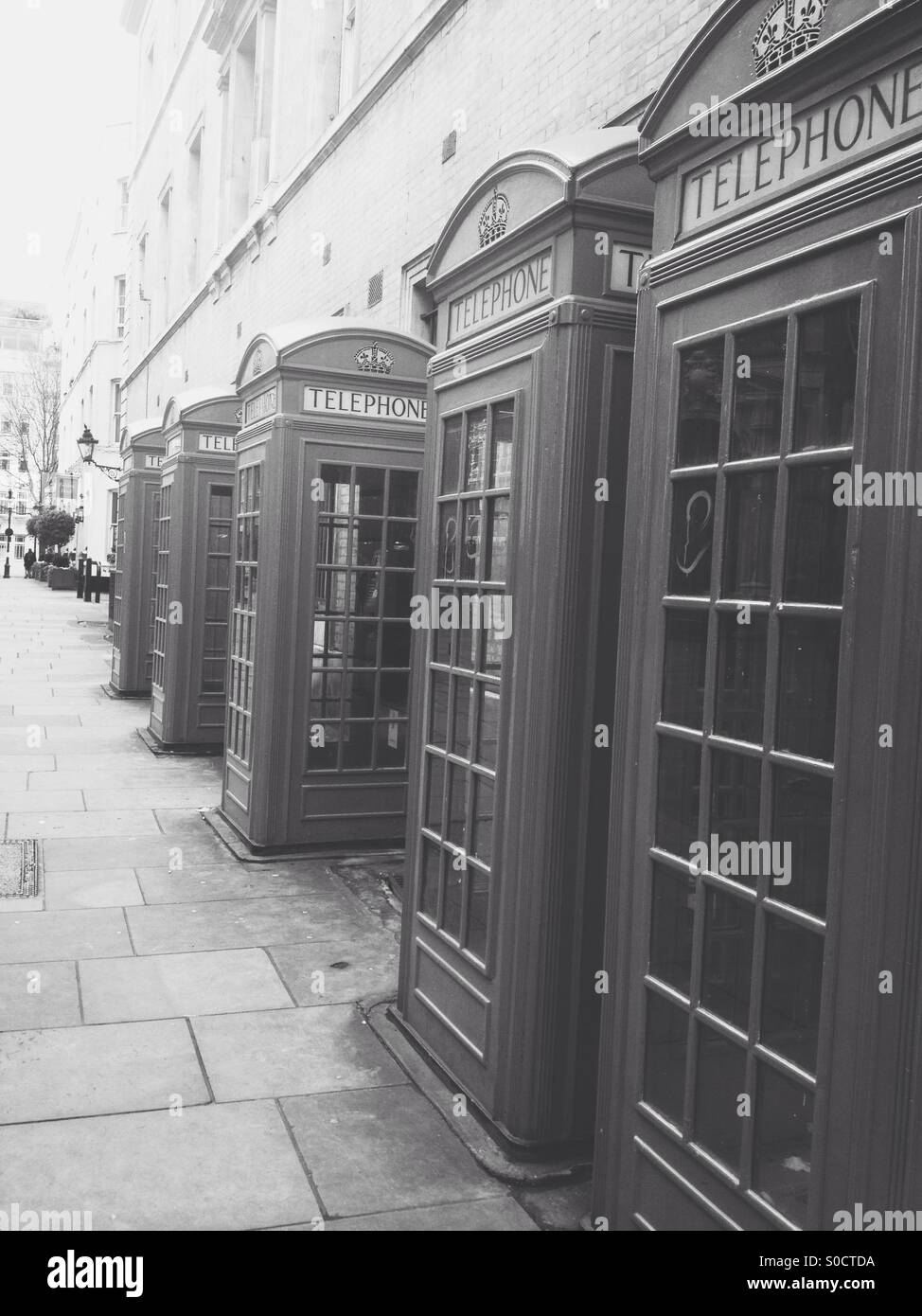 London telephone box black and white hi-res stock photography and ...