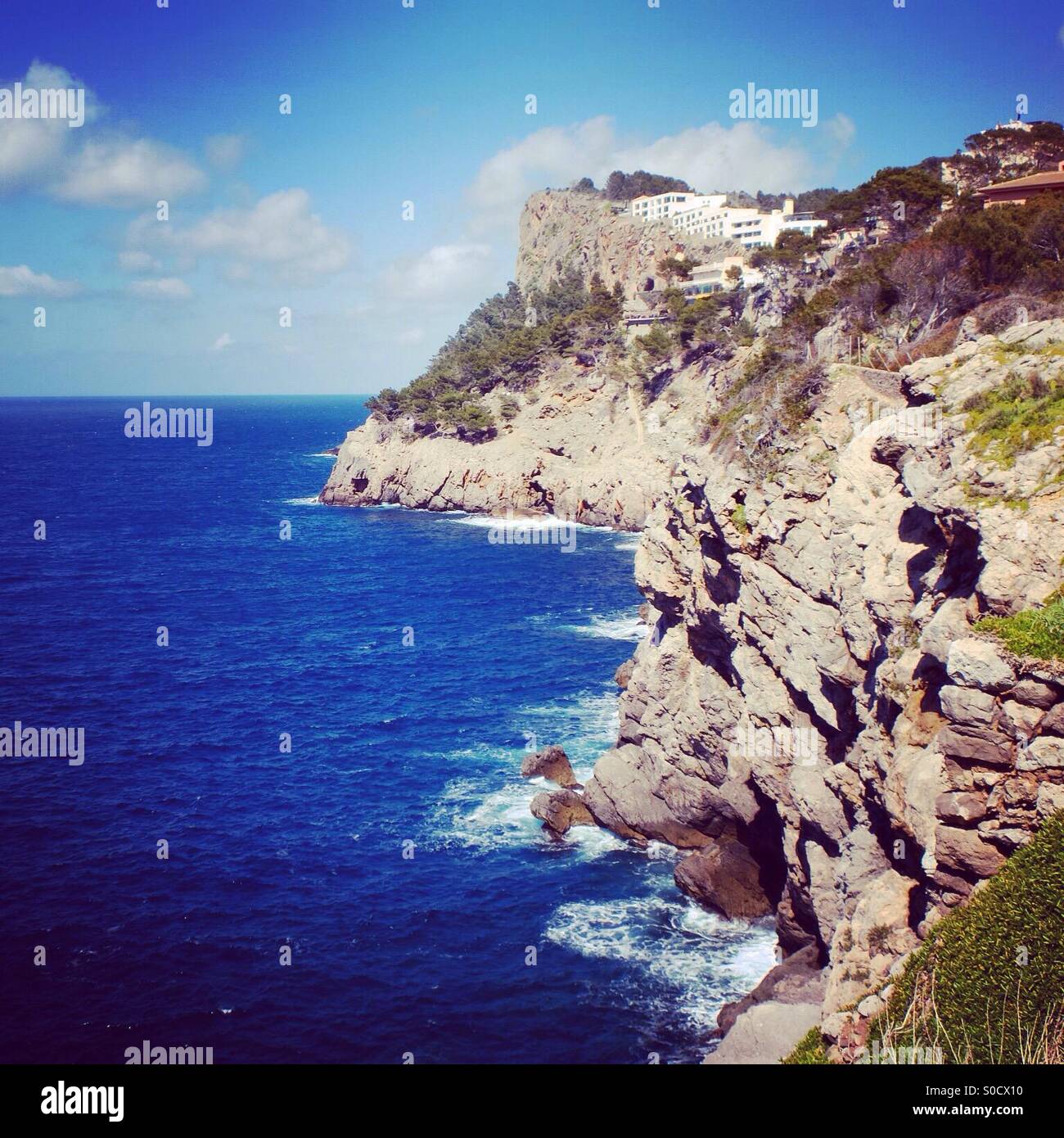 Mallorca cliff hi-res stock photography and images - Alamy