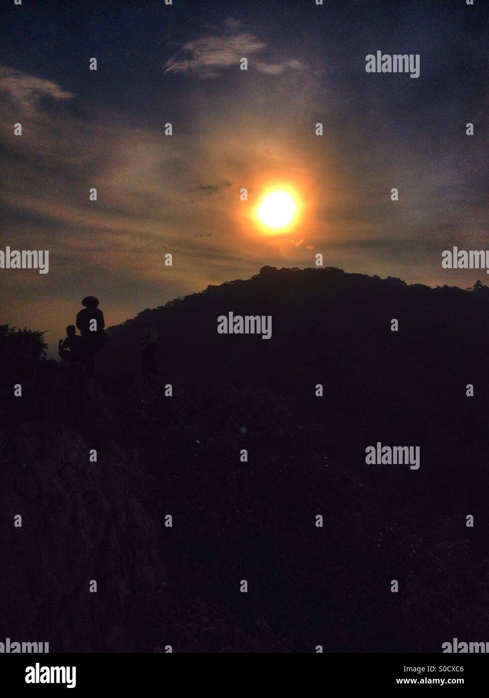 Best sunset sky hi-res stock photography and images - Alamy