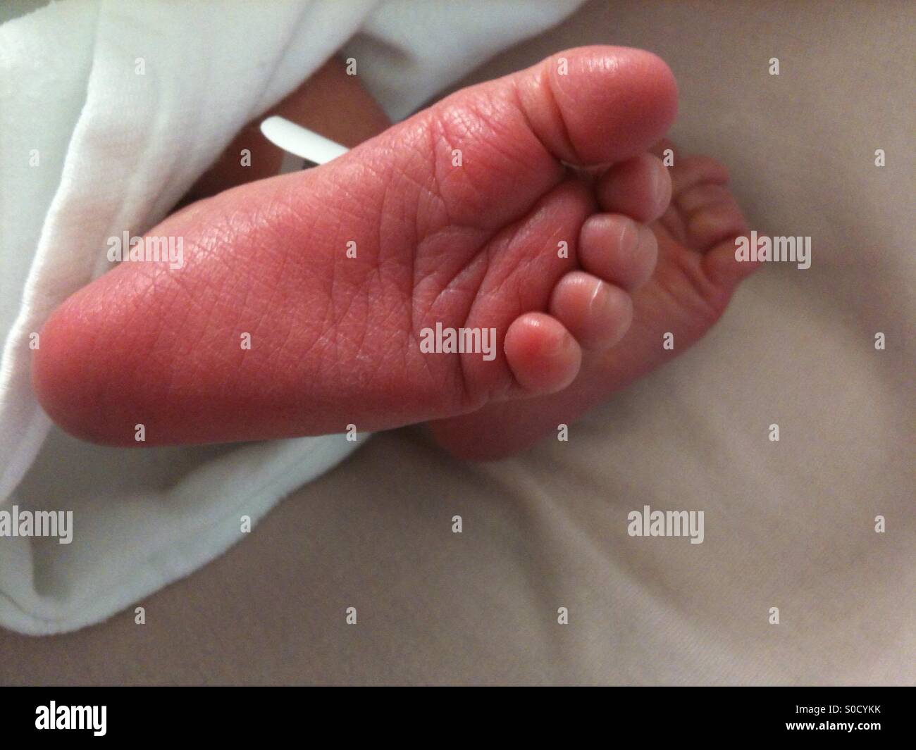ben feet when newborn Stock Photo - Alamy
