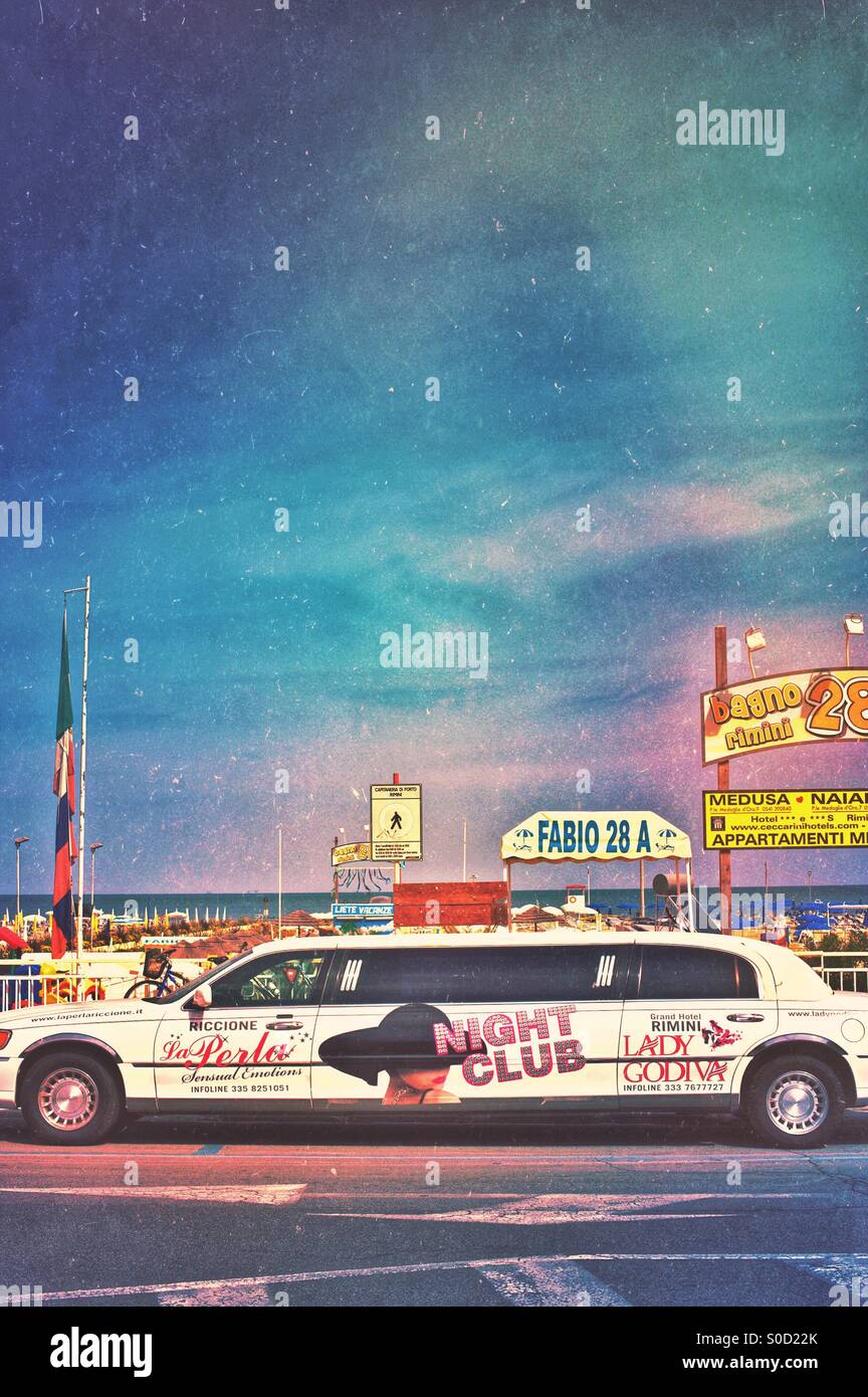 Limo advertising hi-res stock photography and images - Alamy