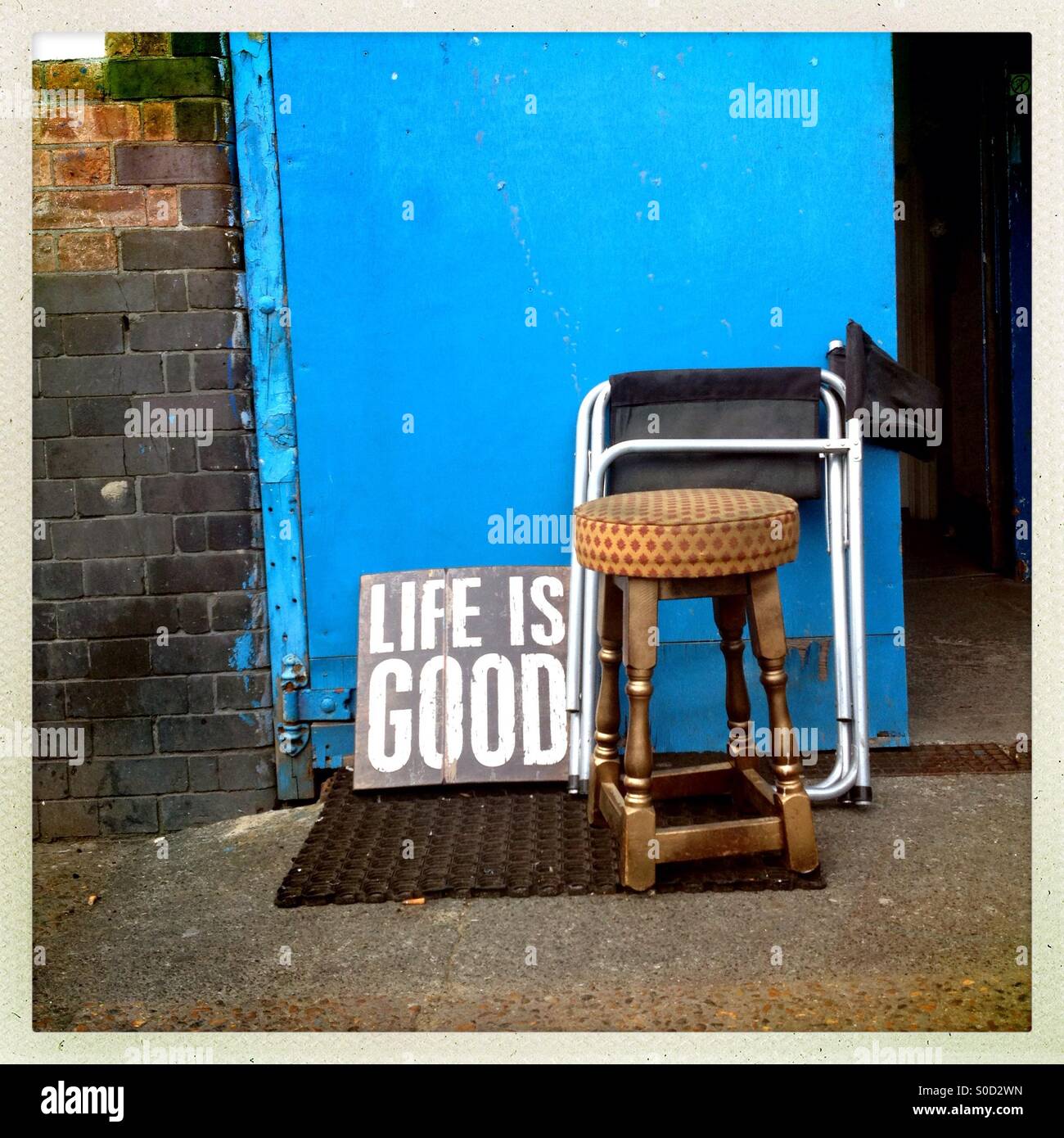 Life is good sign photographed I. London Stock Photo - Alamy