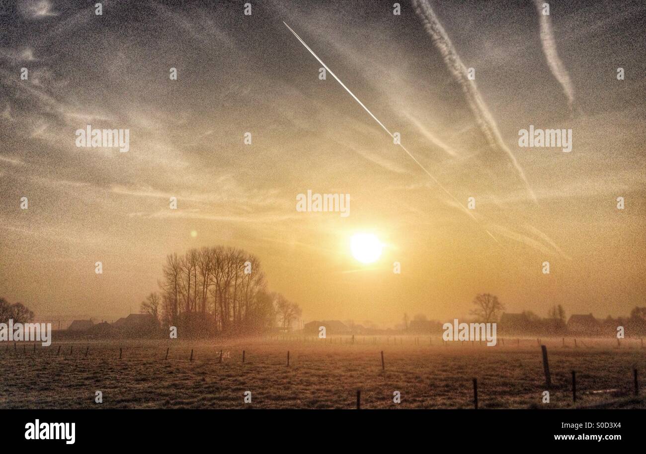 Mist sky hi-res stock photography and images - Alamy