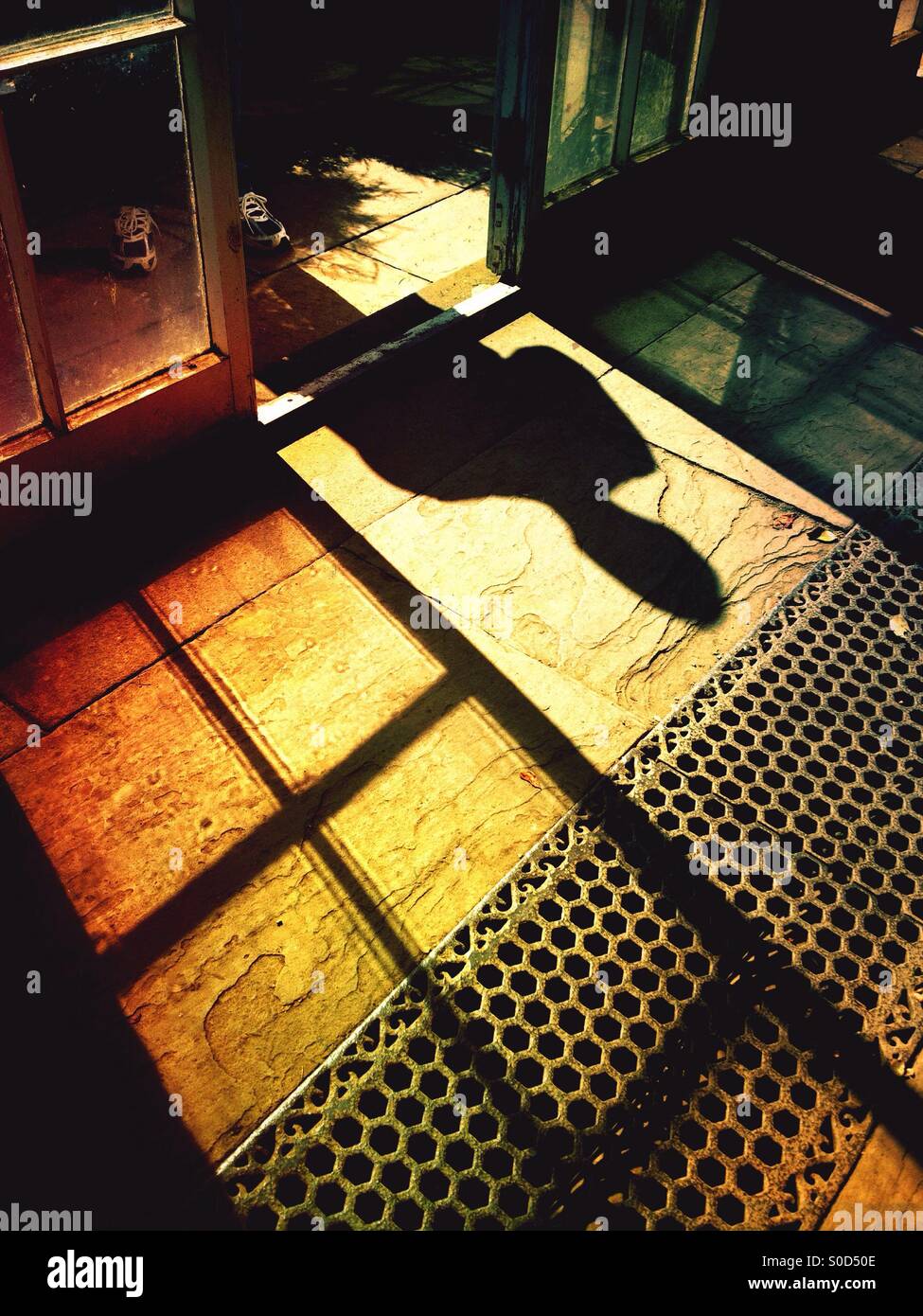 Person window creepy hi-res stock photography and images - Alamy