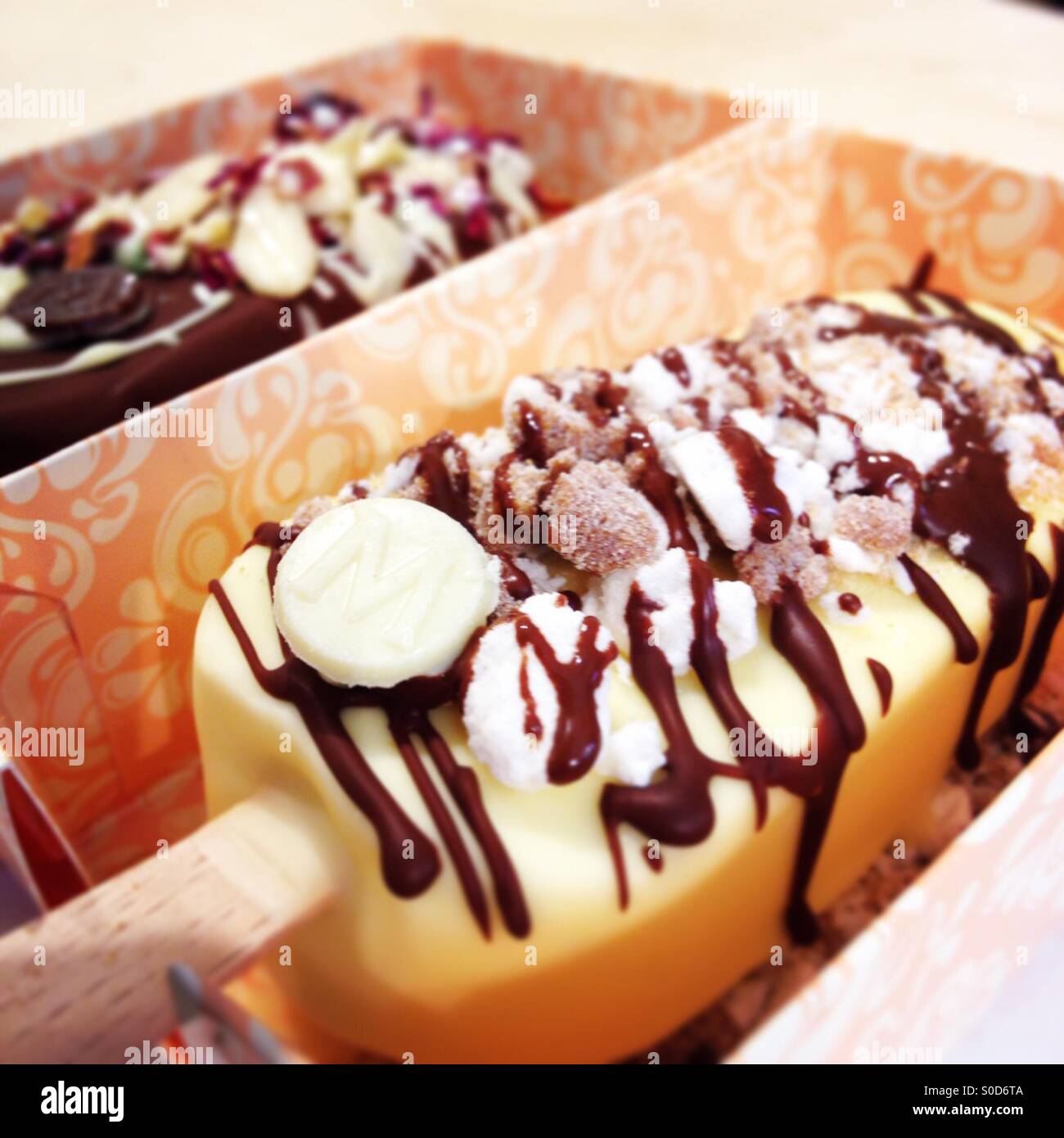 Magnum ice cream hi-res stock photography and images - Alamy