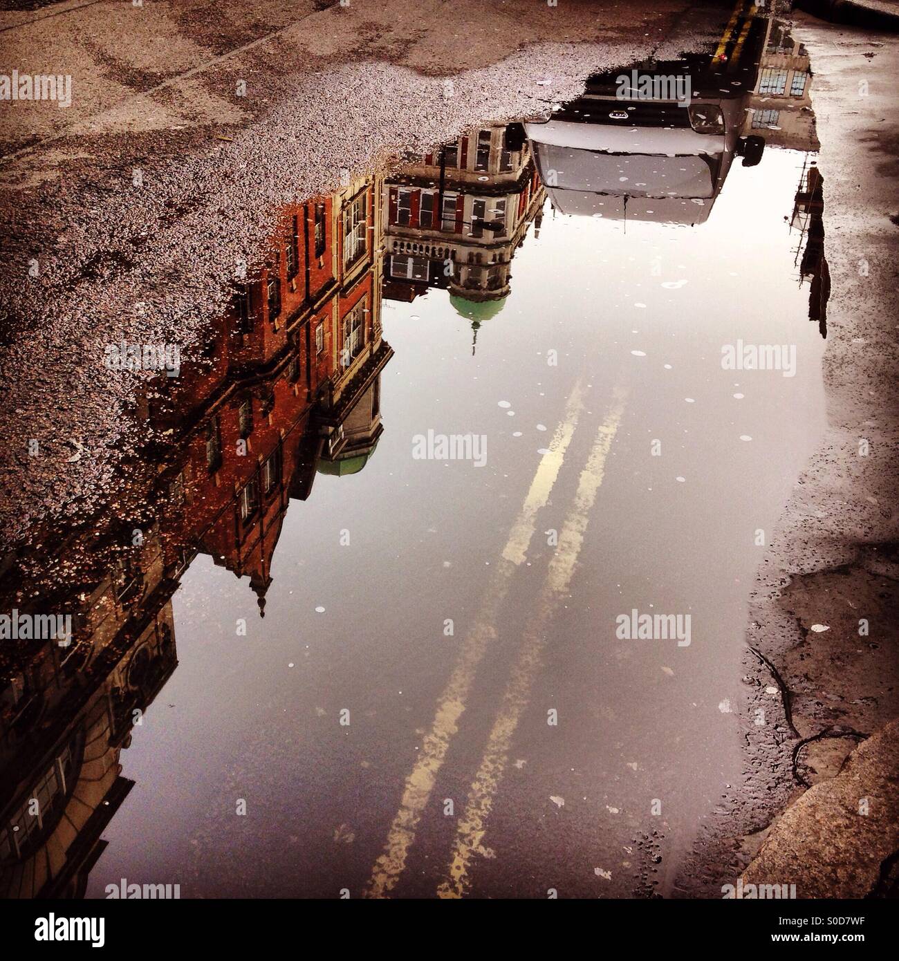 Puddle in line hi-res stock photography and images - Alamy
