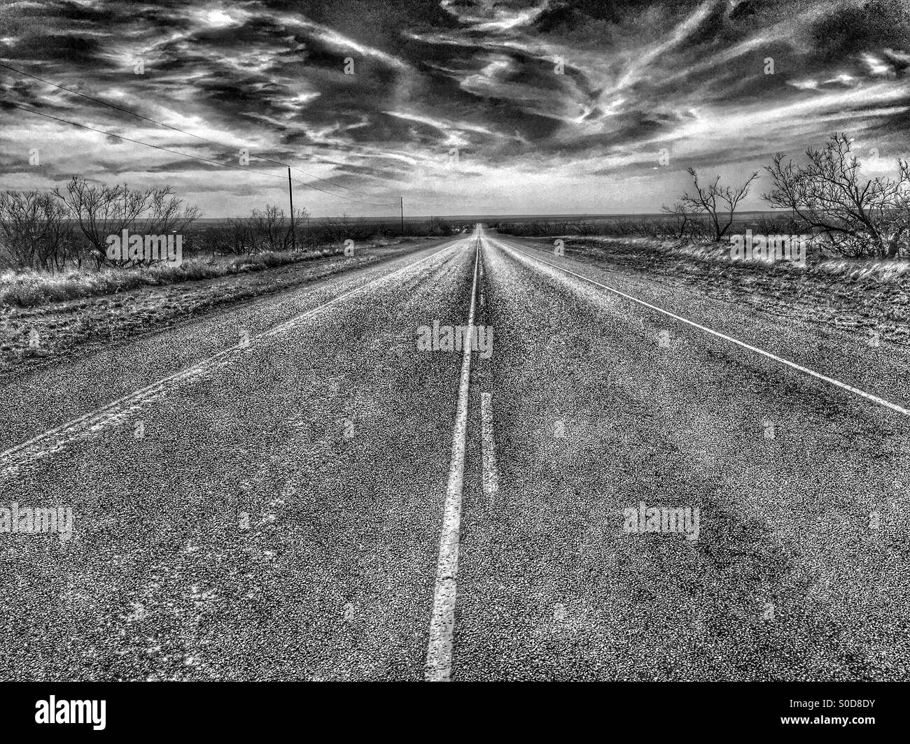 Endless highway hi-res stock photography and images - Alamy