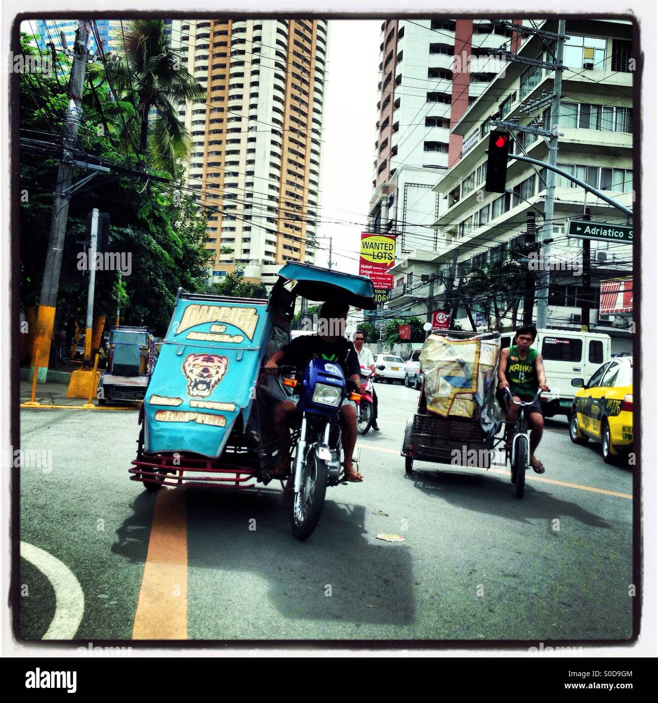 Rickshaw taxis hi-res stock photography and images - Alamy