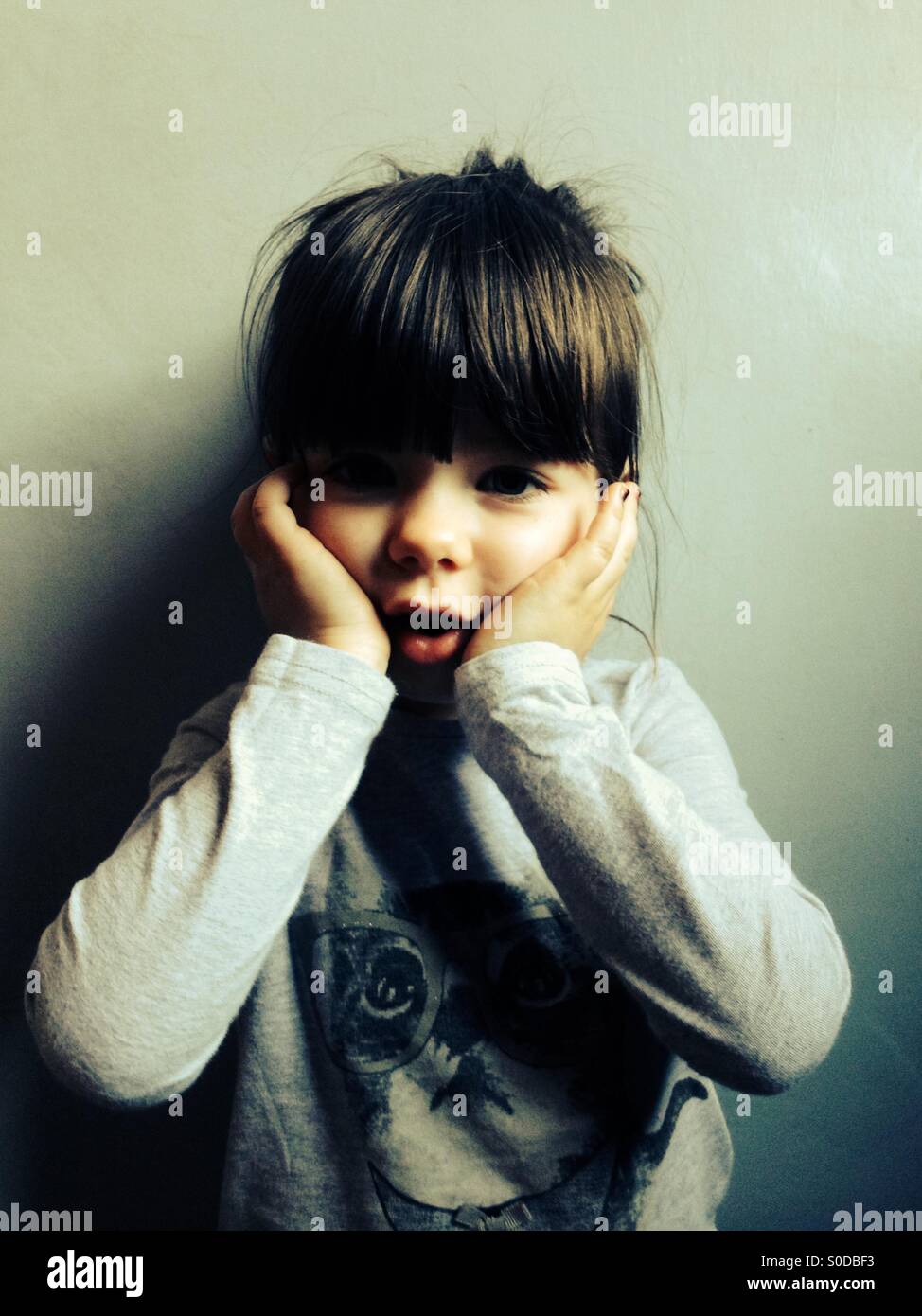 Girl face 3 year old hi-res stock photography and images - Alamy
