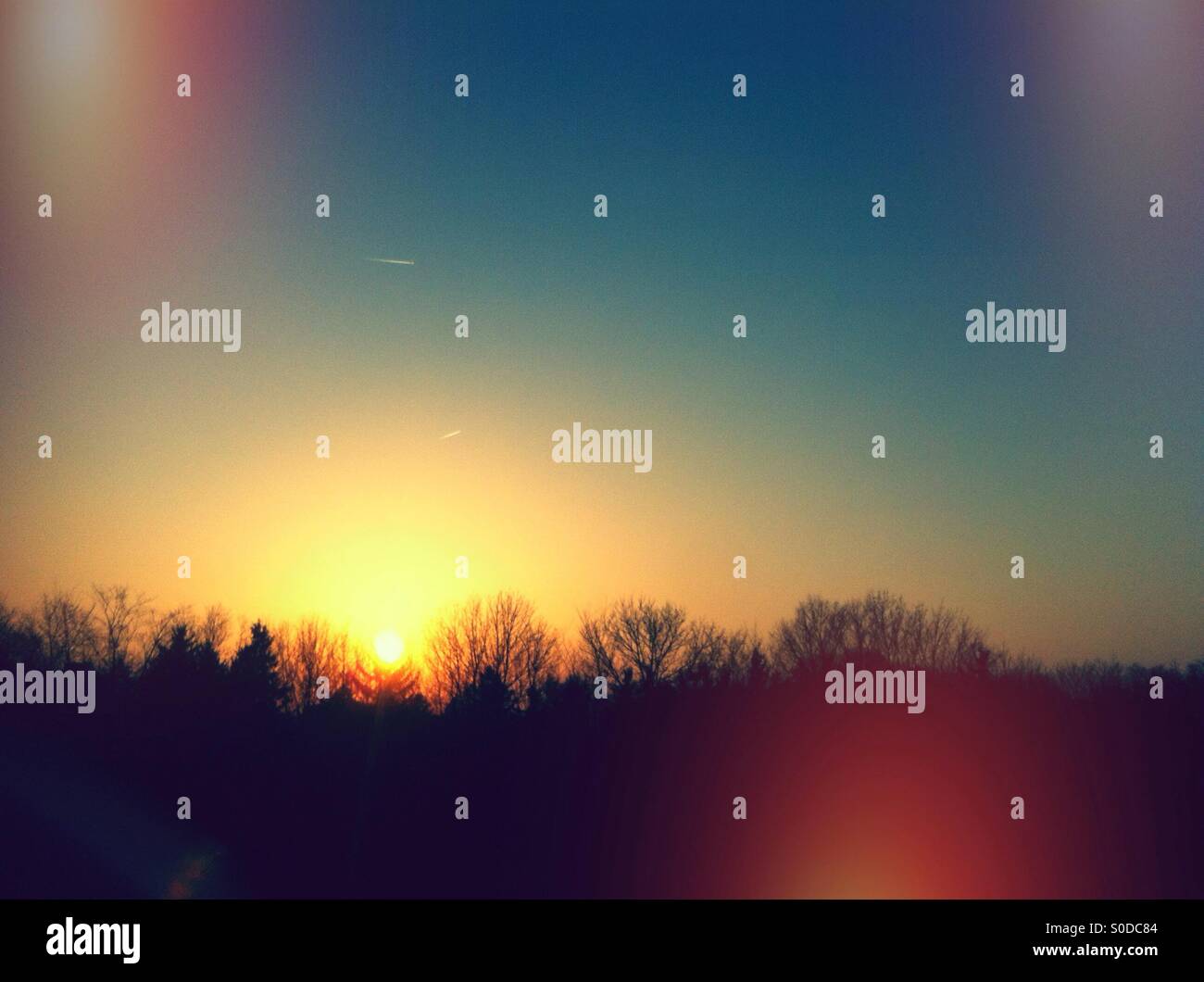 Simple sun hi-res stock photography and images - Alamy