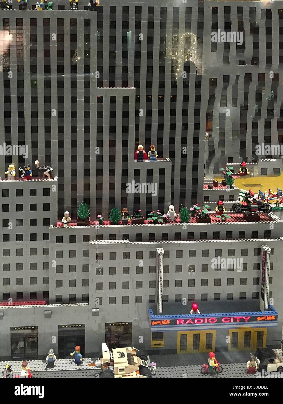 Lego skyscraper hi-res stock photography and images - Alamy