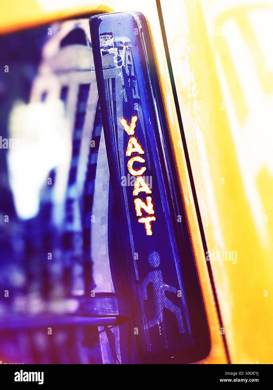 Taxi vacant sign hi-res stock photography and images - Alamy