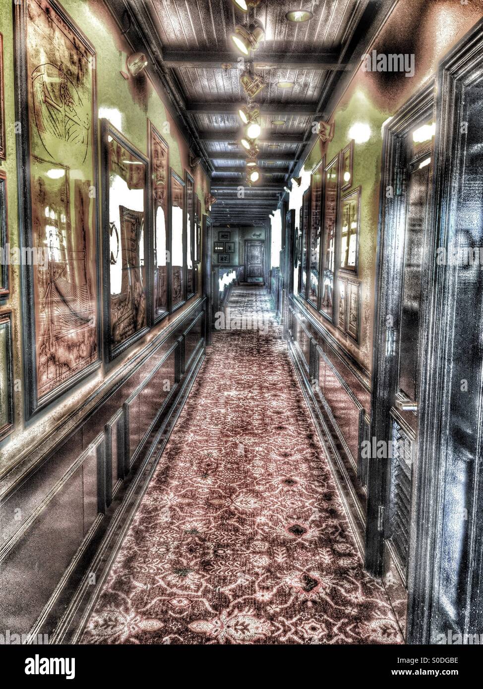 Restaurant doors hi-res stock photography and images - Alamy