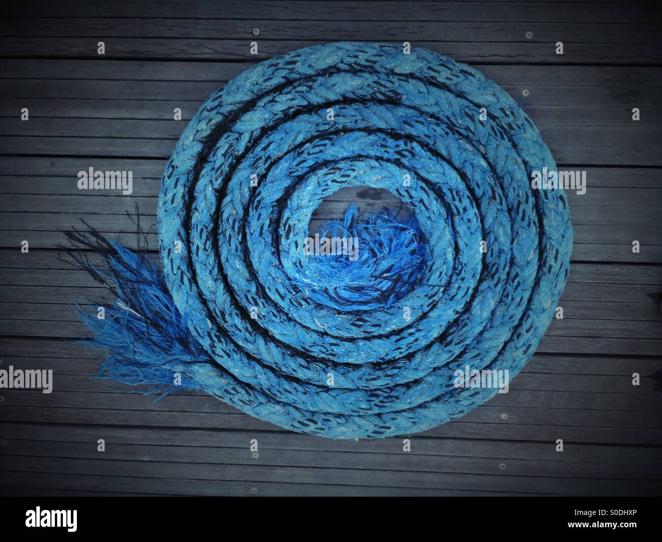 Twisted blue rope hi-res stock photography and images - Alamy