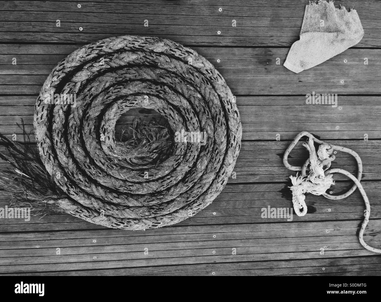 Twisted ropes hi-res stock photography and images - Alamy