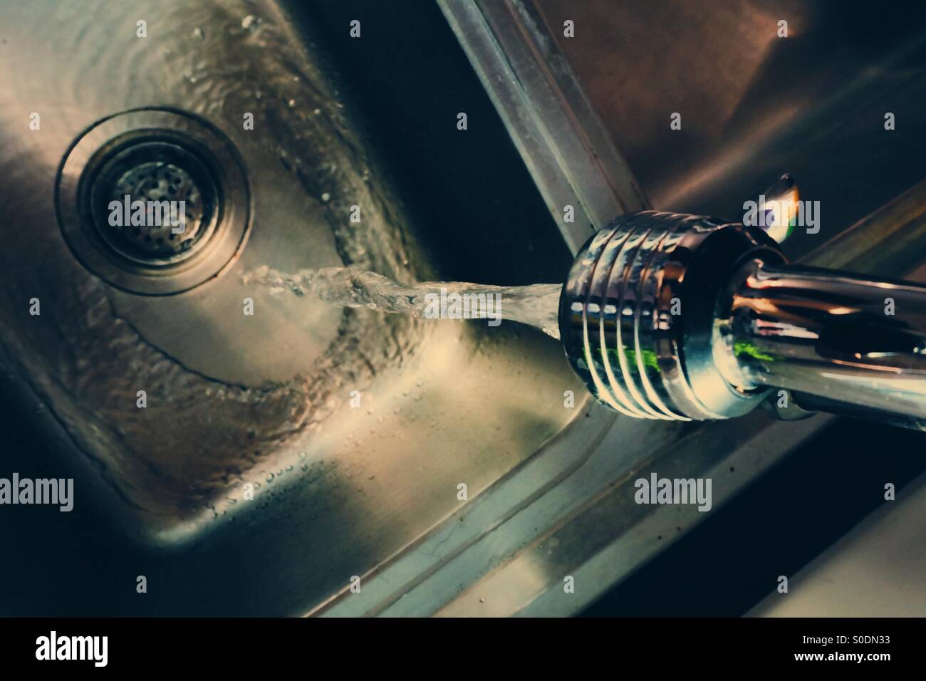 Water sink hi-res stock photography and images - Alamy