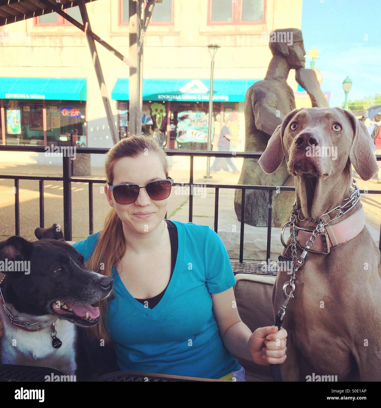 Girl and dogs hi-res stock photography and images - Alamy