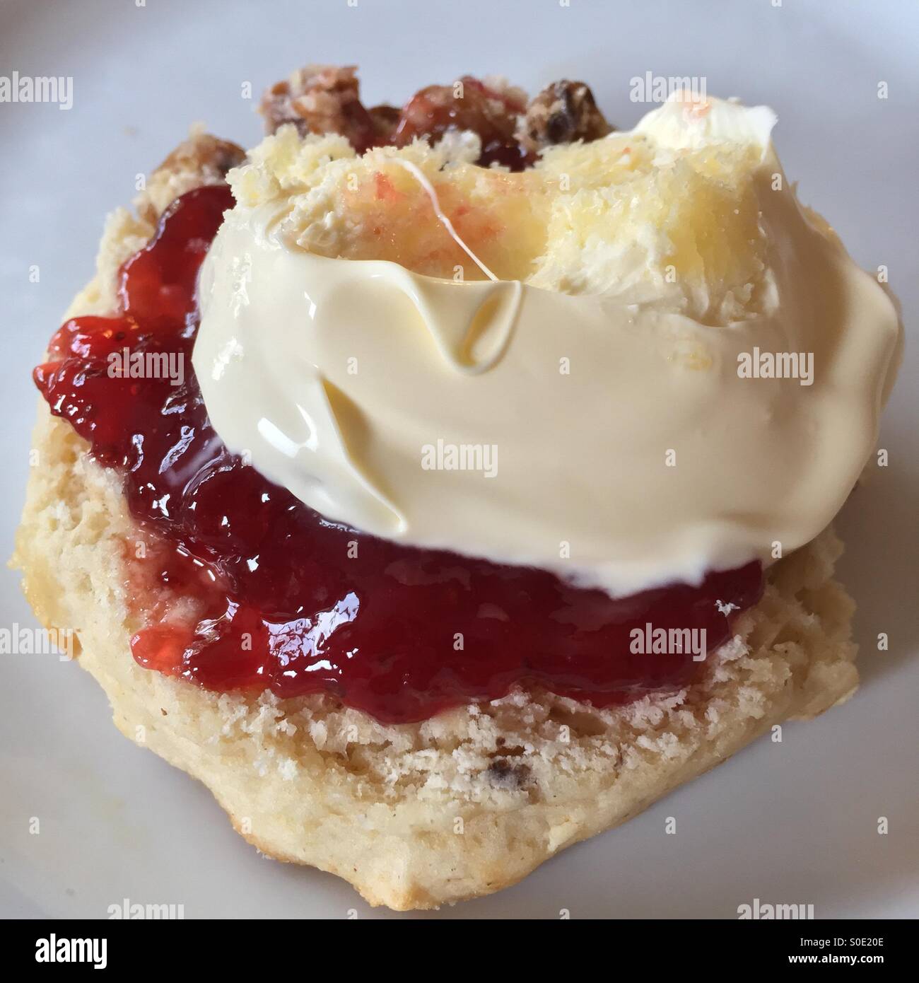 Clotted cream hi-res stock photography and images - Alamy