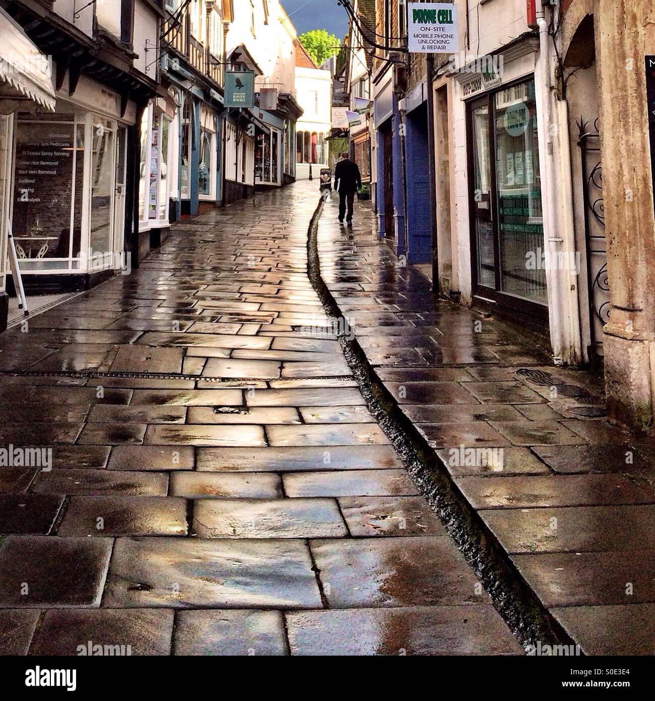 Frome cheap street stream running hi-res stock photography and images ...