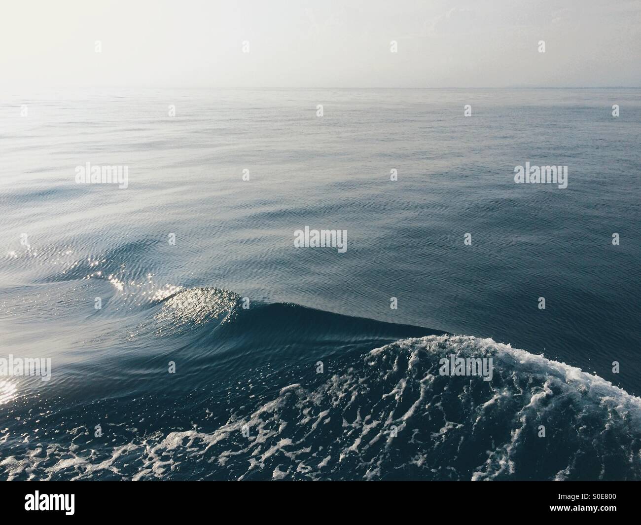 Calm wave hi-res stock photography and images - Alamy