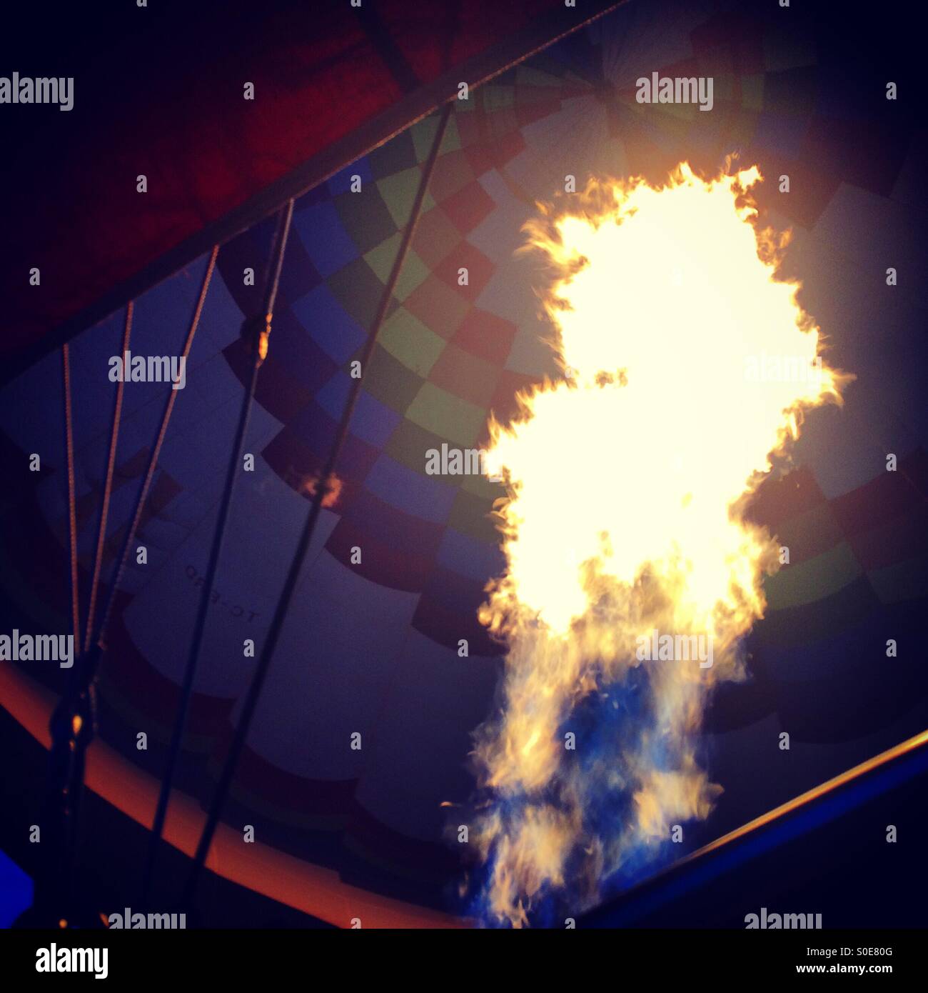 Hot air balloon fire hi-res stock photography and images - Alamy