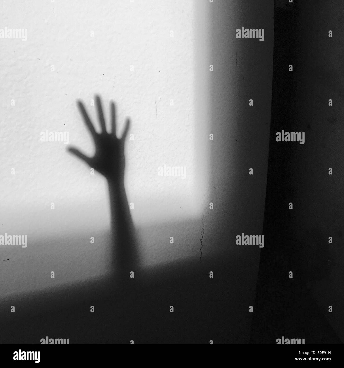 Shadow and contrast hi-res stock photography and images - Alamy