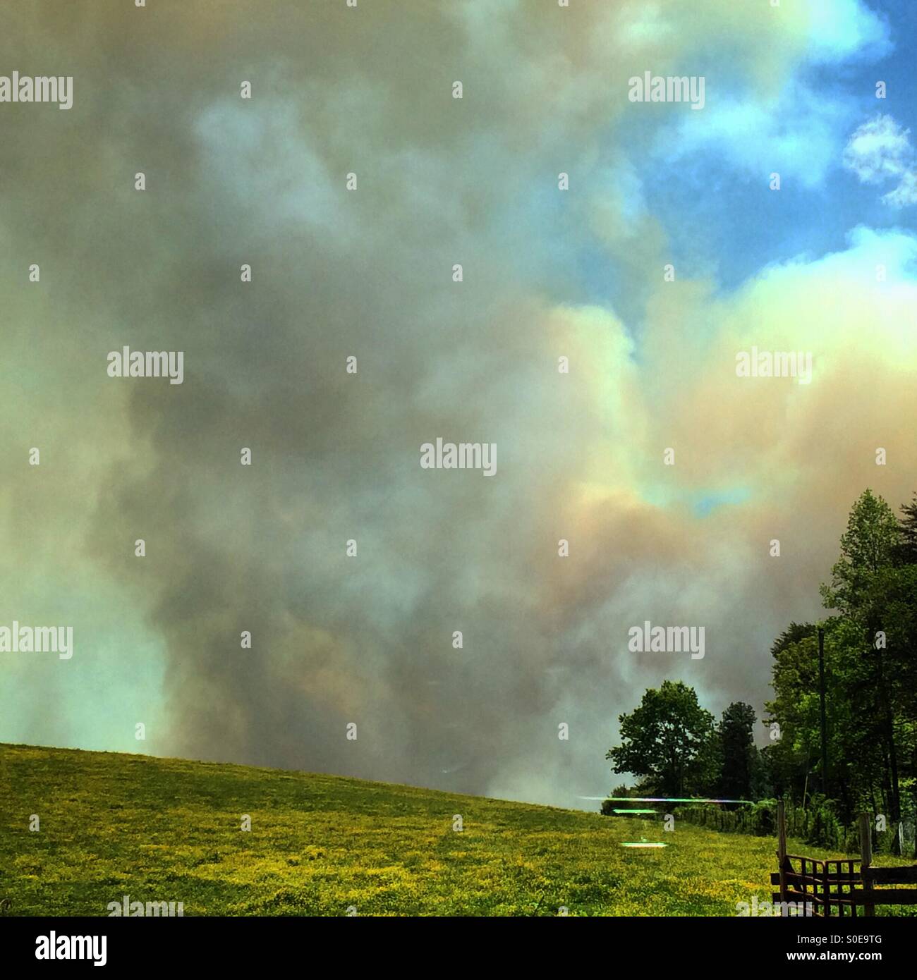 Hillside fire hi-res stock photography and images - Alamy