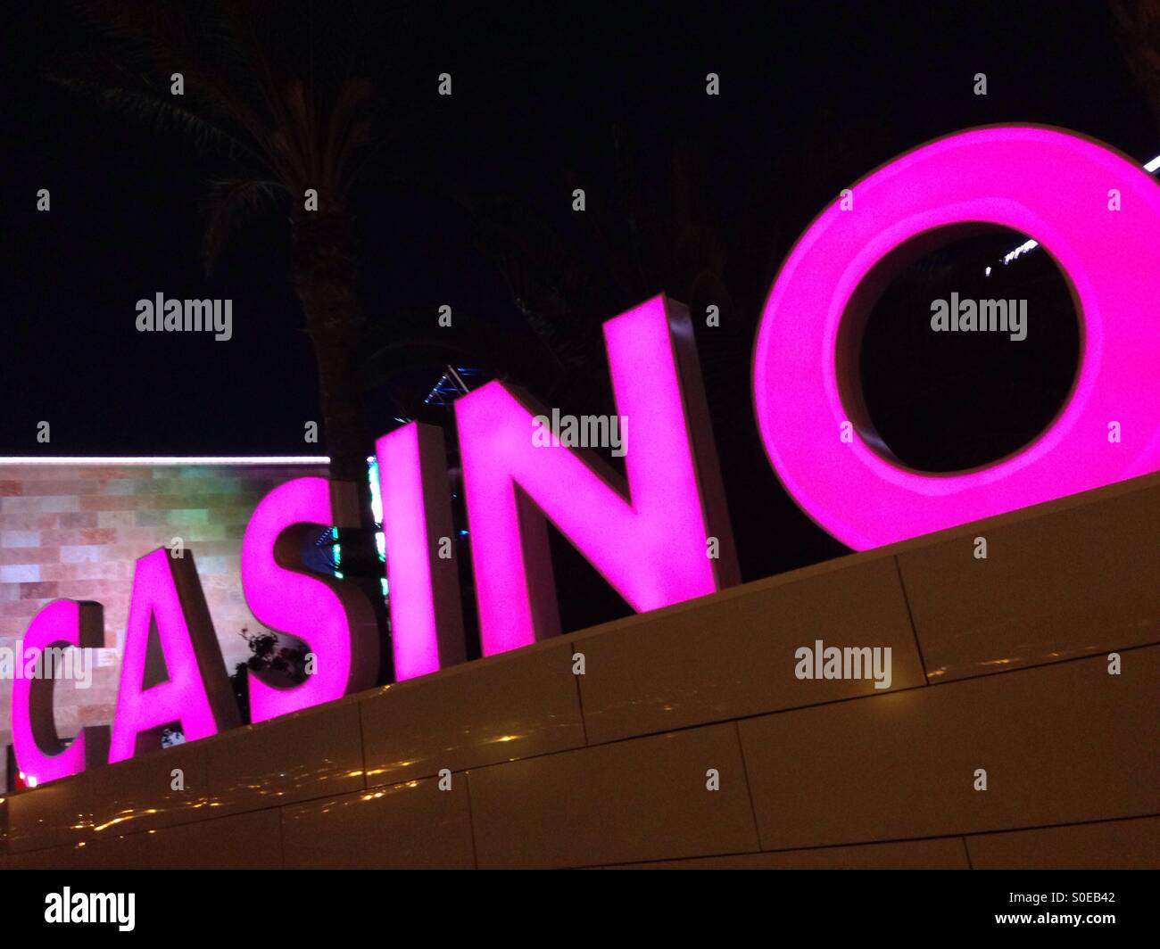 Casino sign night hi-res stock photography and images - Alamy