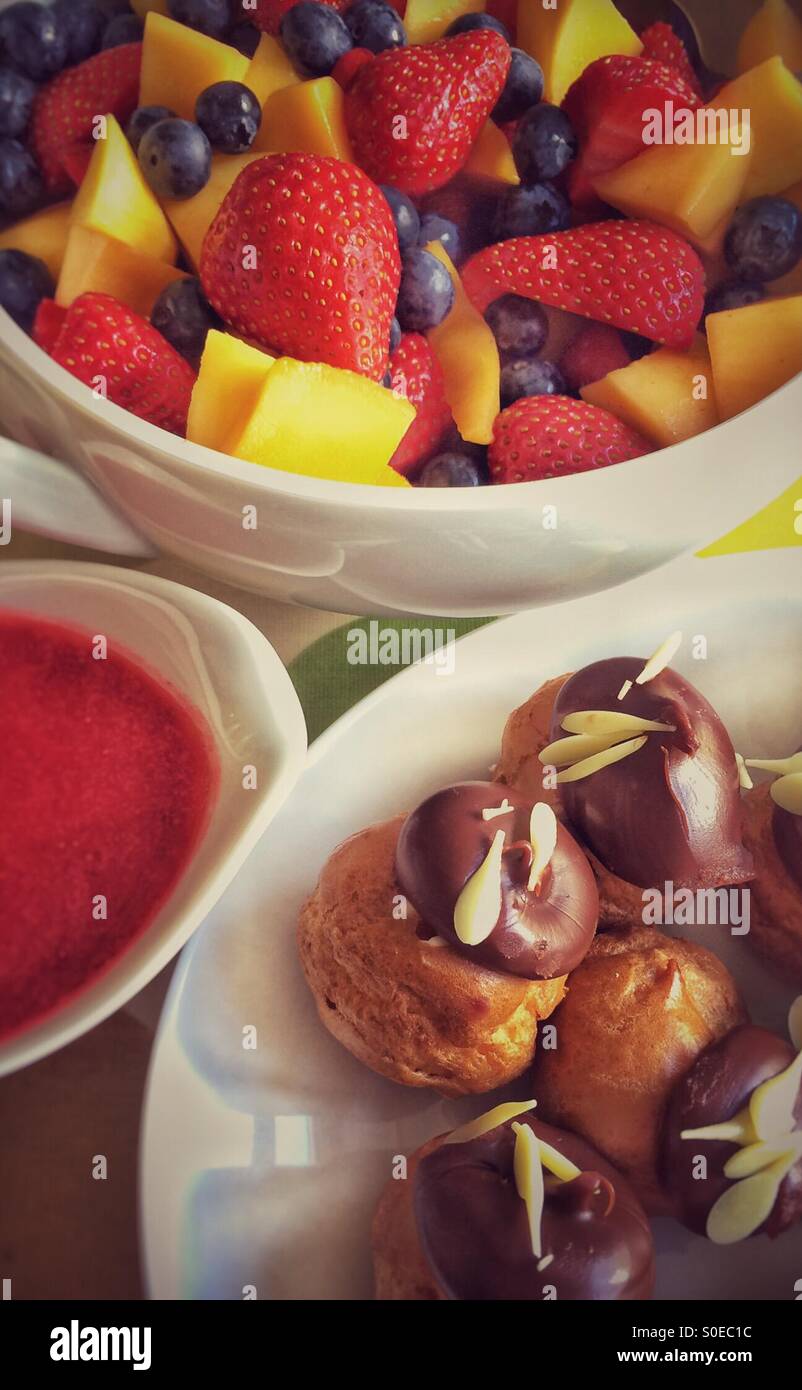 Good vs bad food hi-res stock photography and images - Alamy