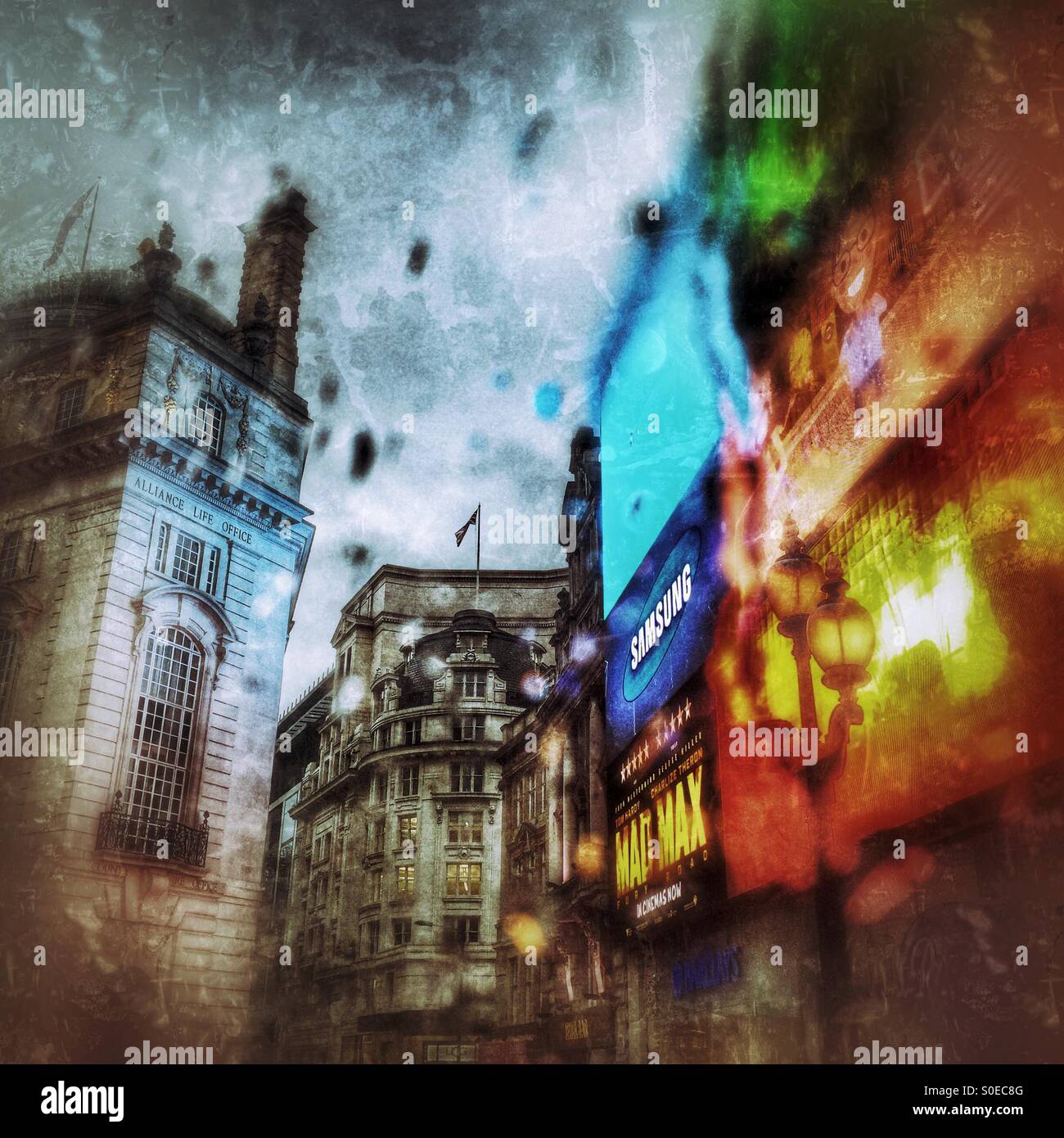 Piccadilly Circus in the rain Stock Photo - Alamy