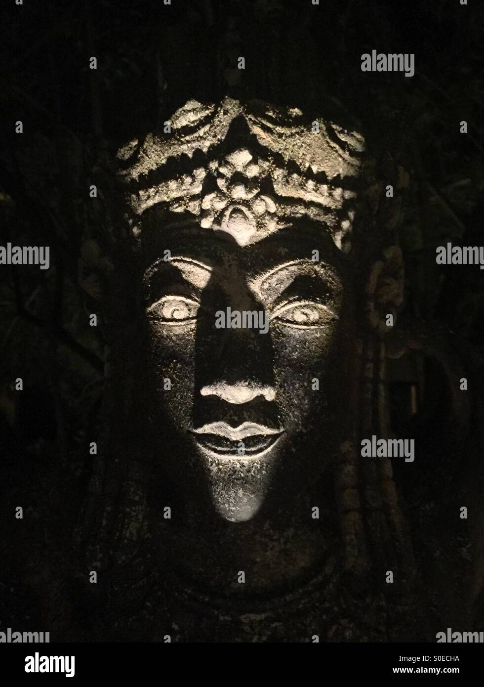 Underlit face hi-res stock photography and images - Alamy