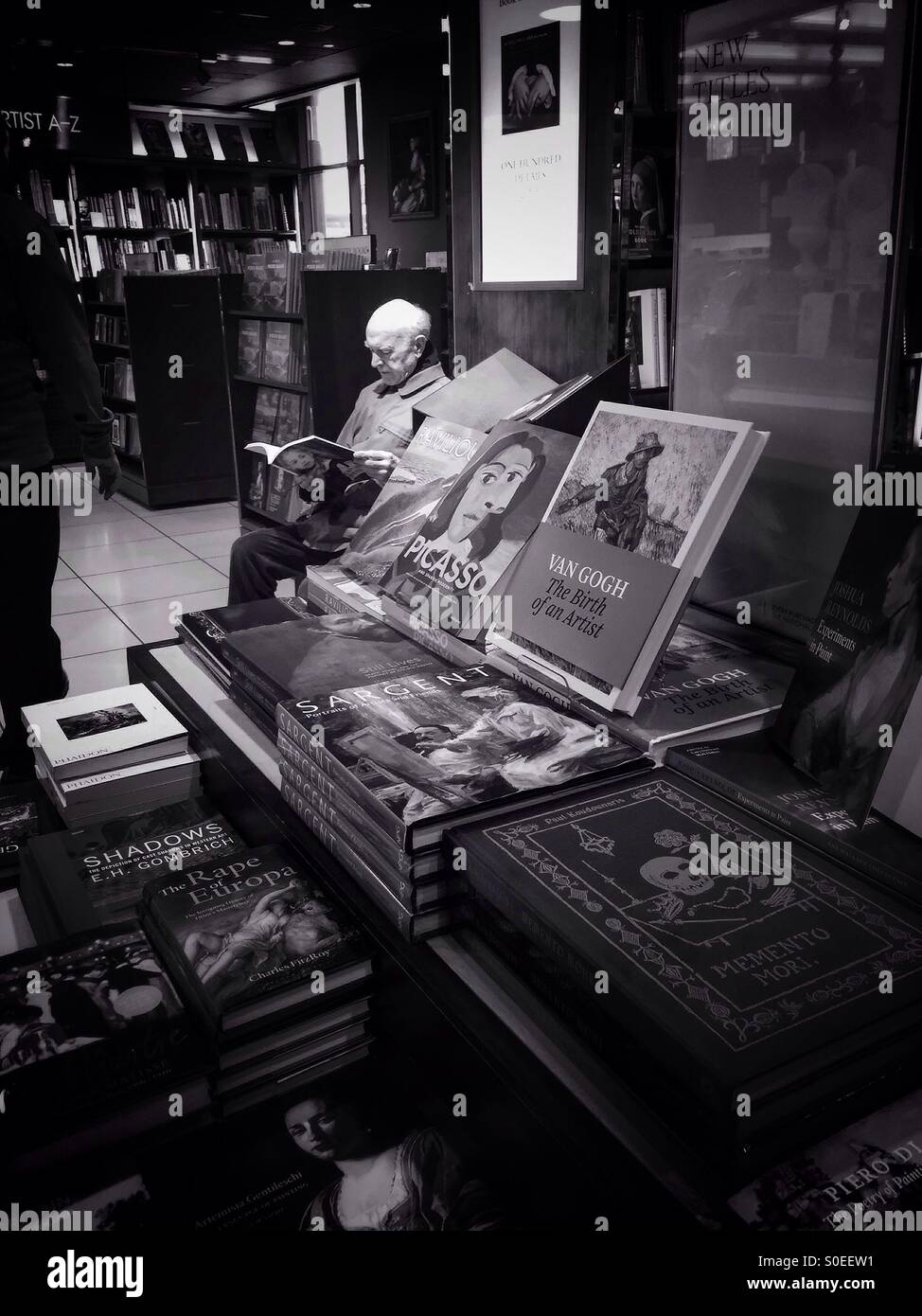 The lost book shop hi-res stock photography and images - Alamy