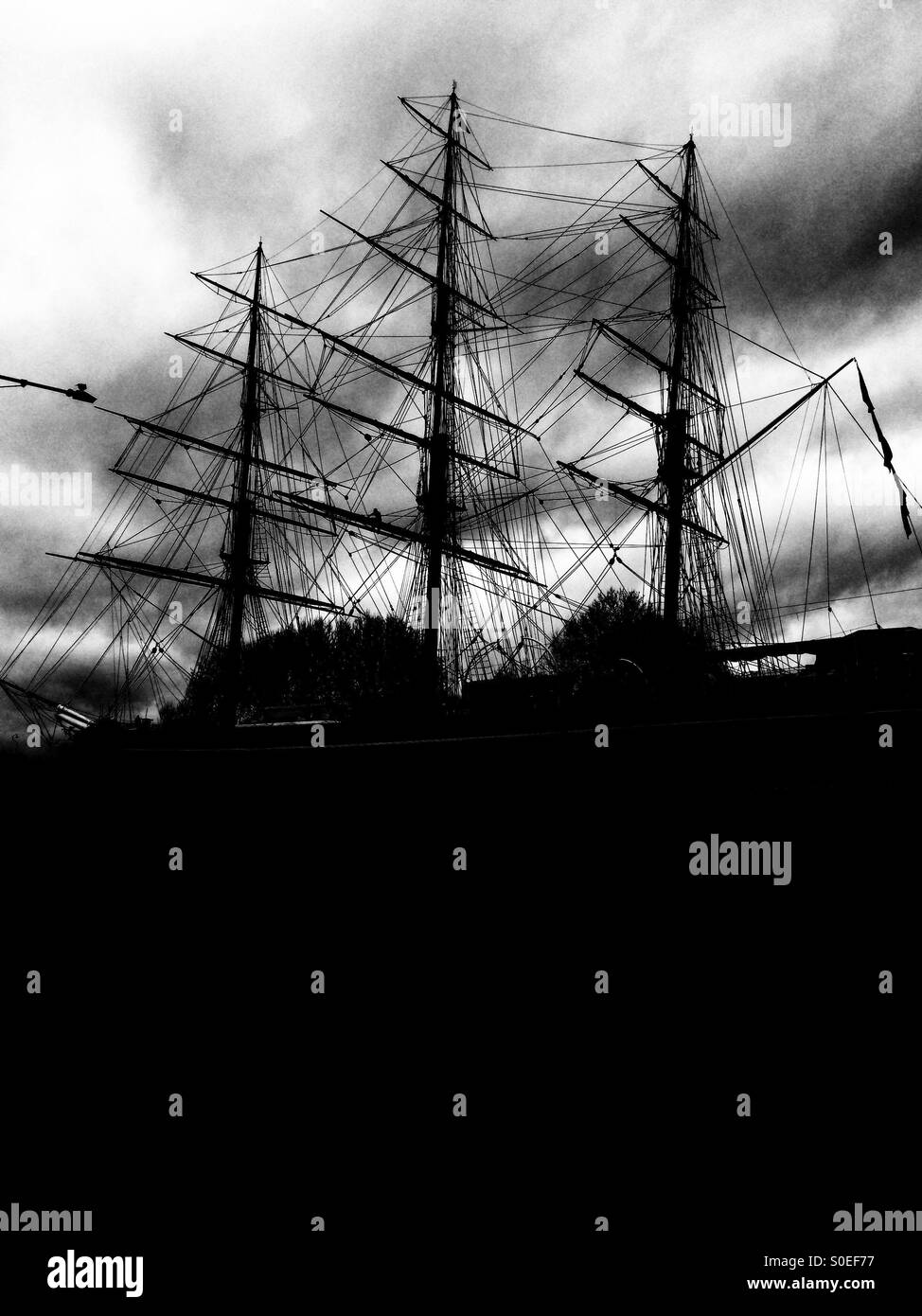 Dark ship hi-res stock photography and images - Alamy