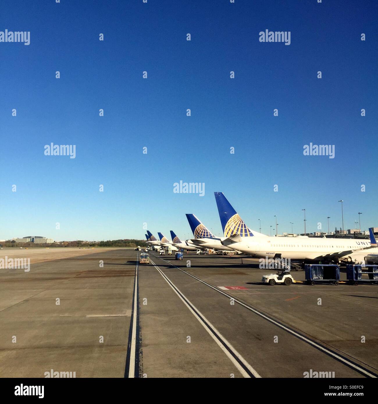 Iah houston intercontinental airport houston hi-res stock photography ...
