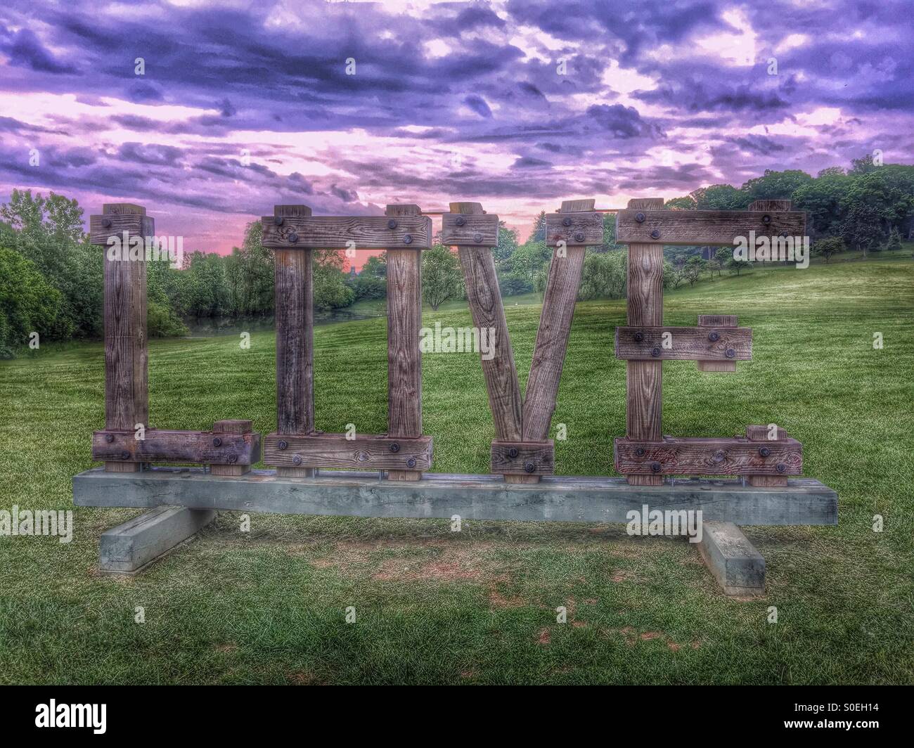 Love signage hi-res stock photography and images - Alamy