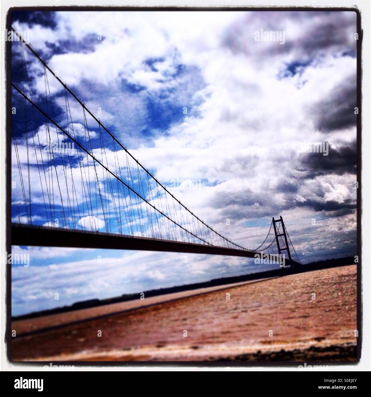 Single suspension bridge hi-res stock photography and images - Alamy