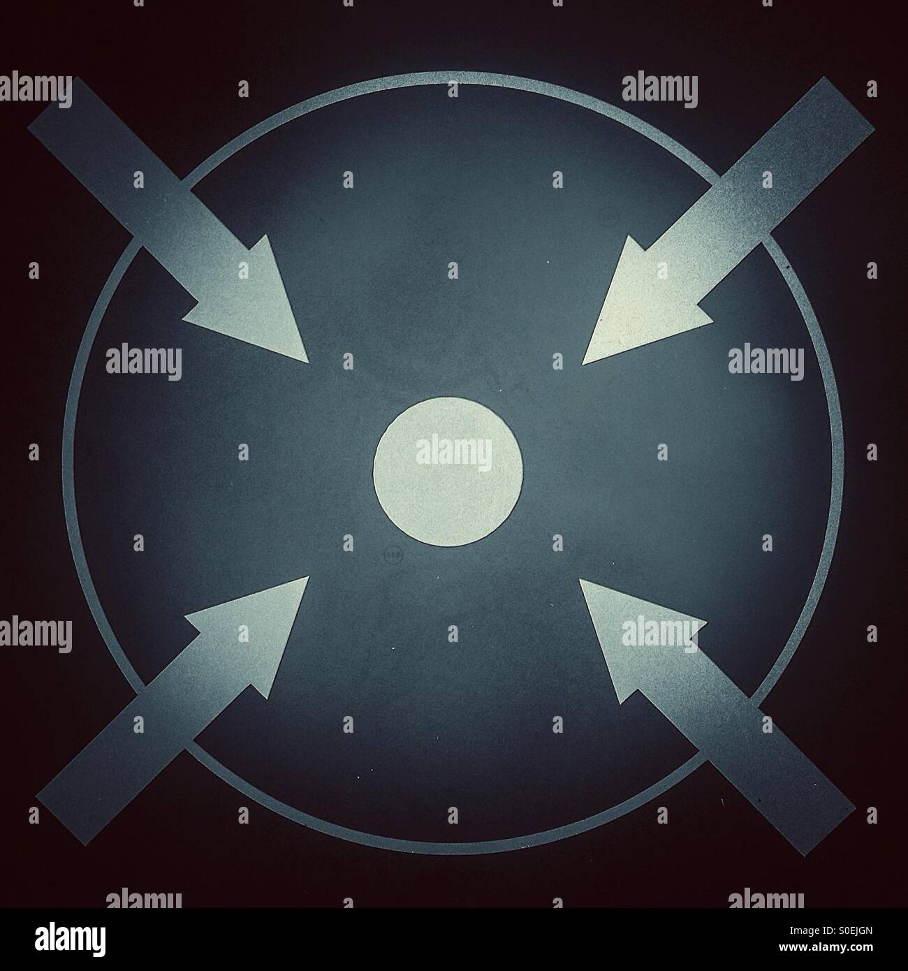 Meeting point sign symbol Stock Photo - Alamy