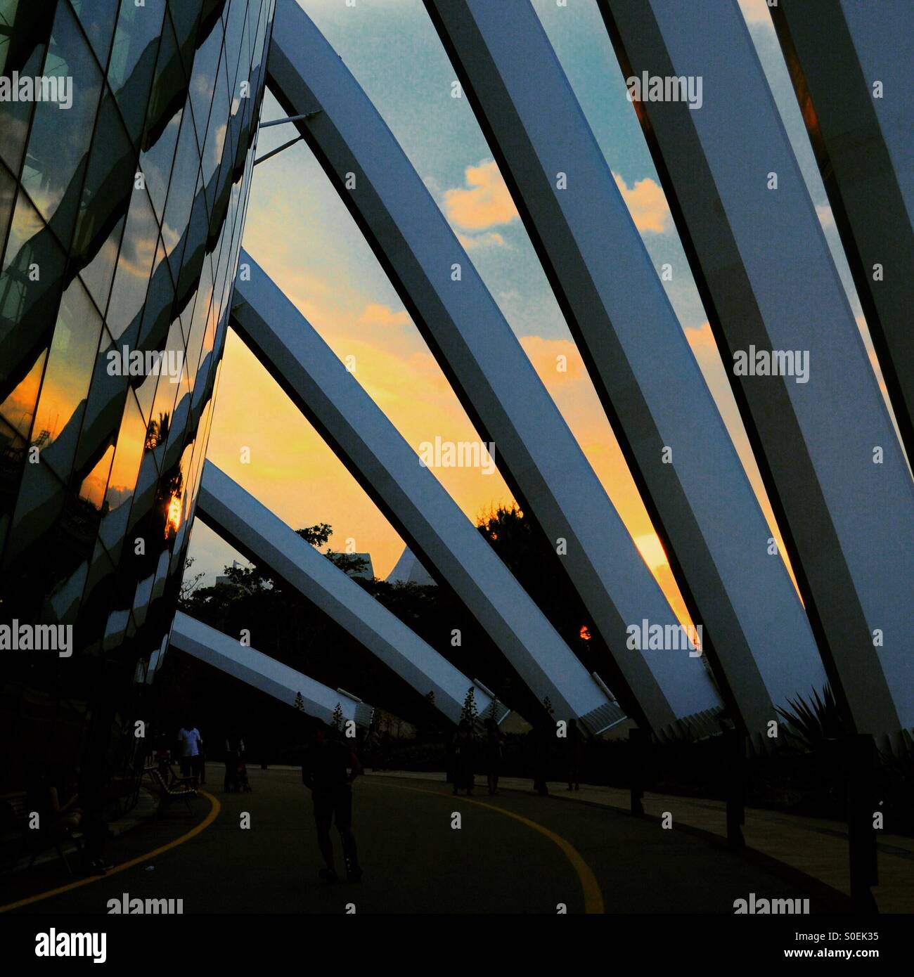 Singapore sunset hi-res stock photography and images - Alamy