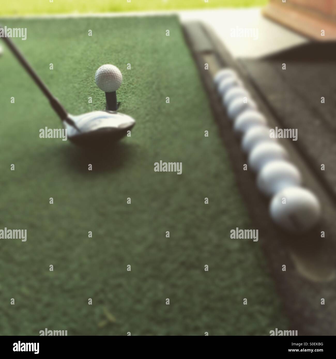Driving range balls hi-res stock photography and images - Alamy