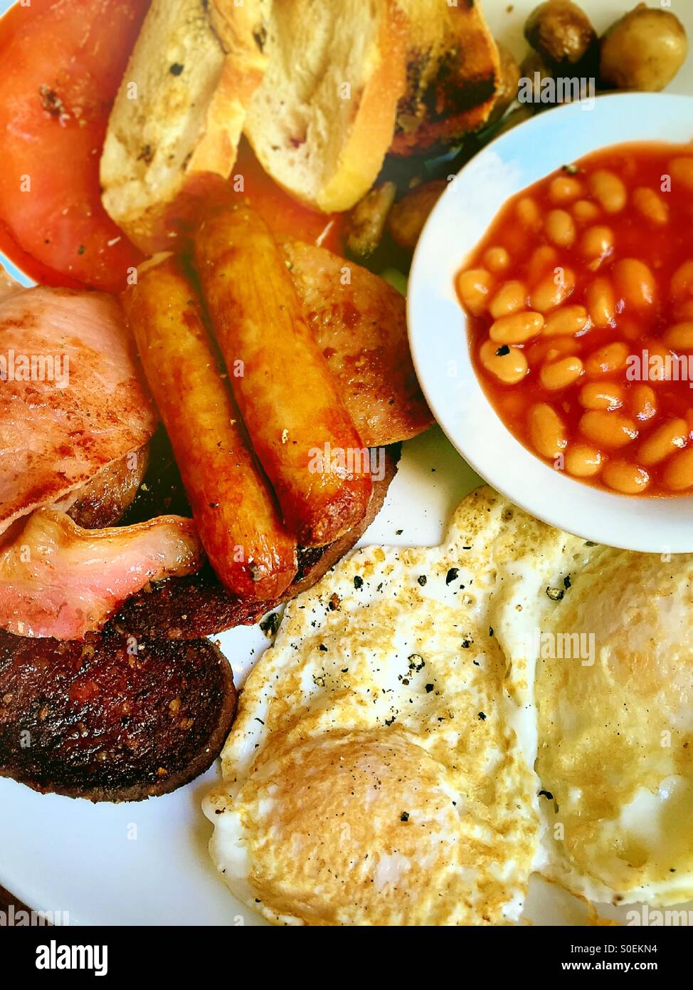Traditional Irish breakfast Stock Photo - Alamy
