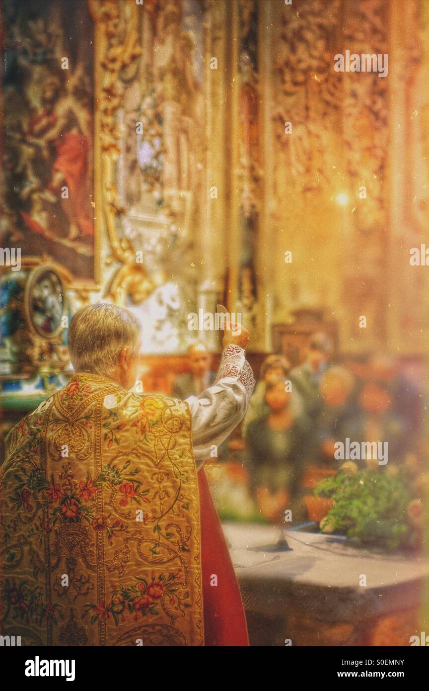 Communion sunday mass hi-res stock photography and images - Alamy