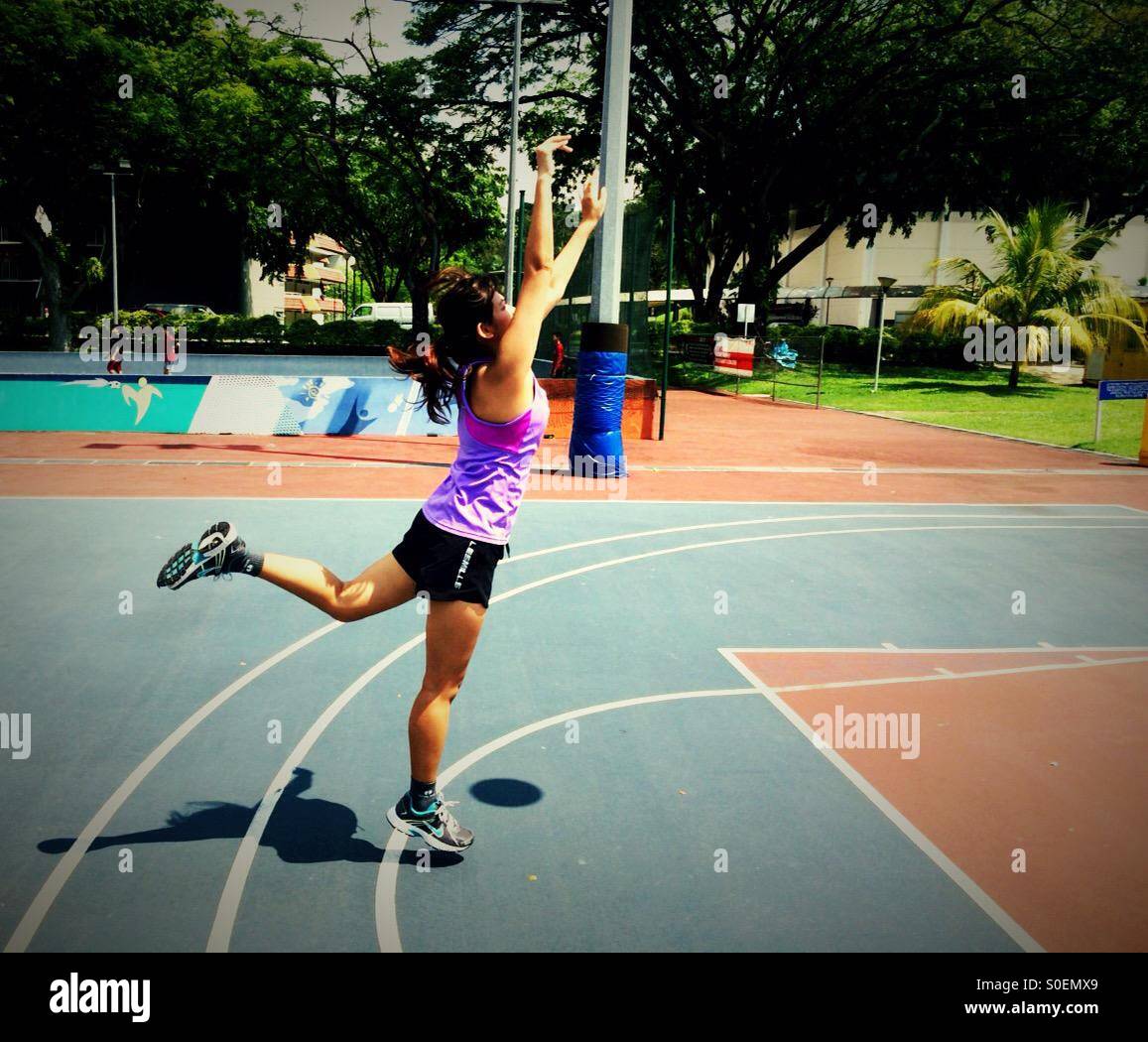 Young woman throwing hi-res stock photography and images - Alamy
