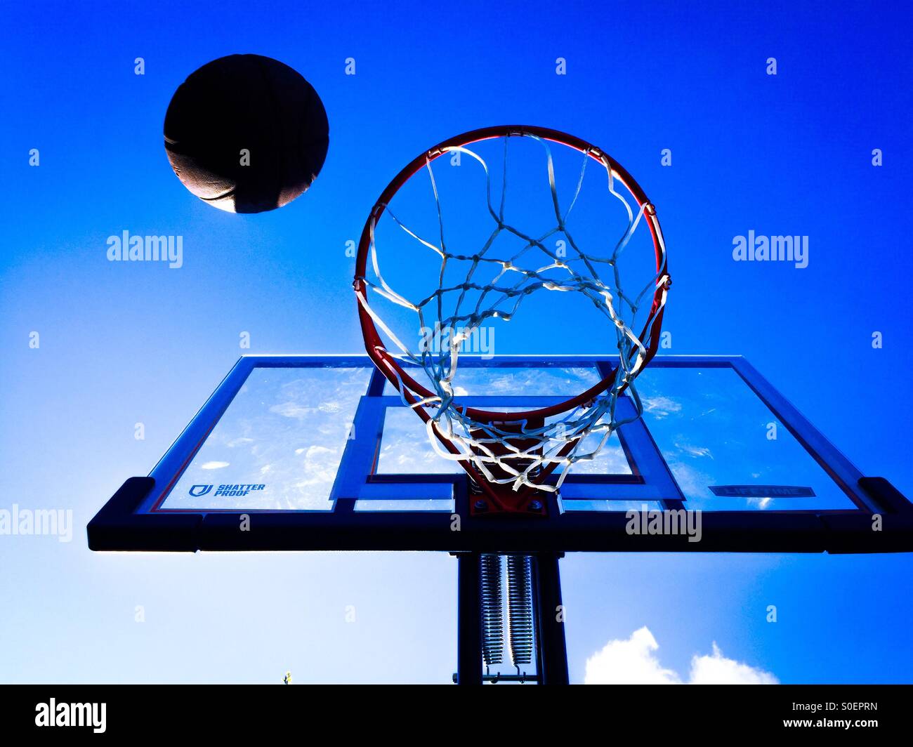 Outdoors and blue hi-res stock photography and images - Alamy