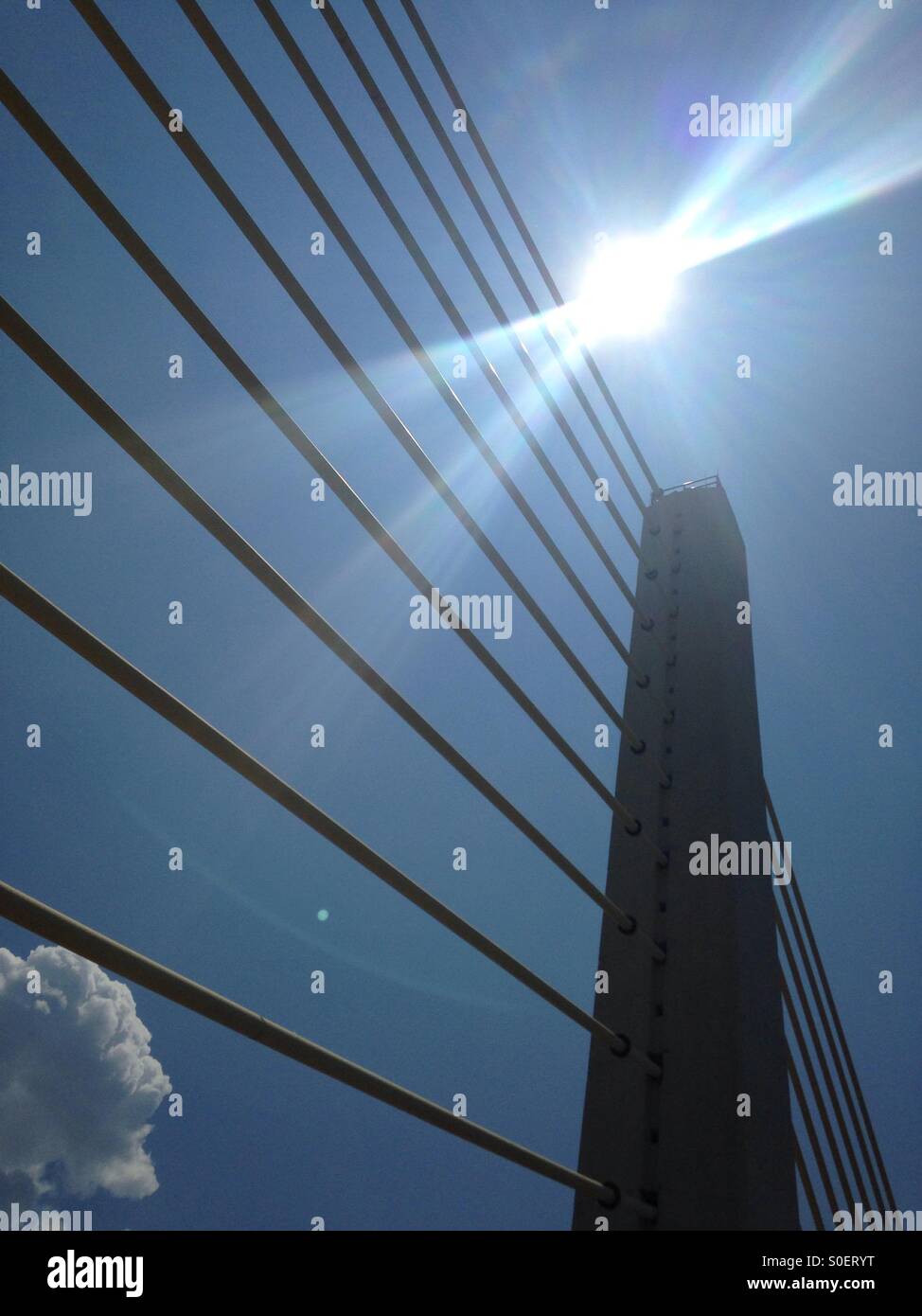 Road bridge sun cloud hi-res stock photography and images - Alamy