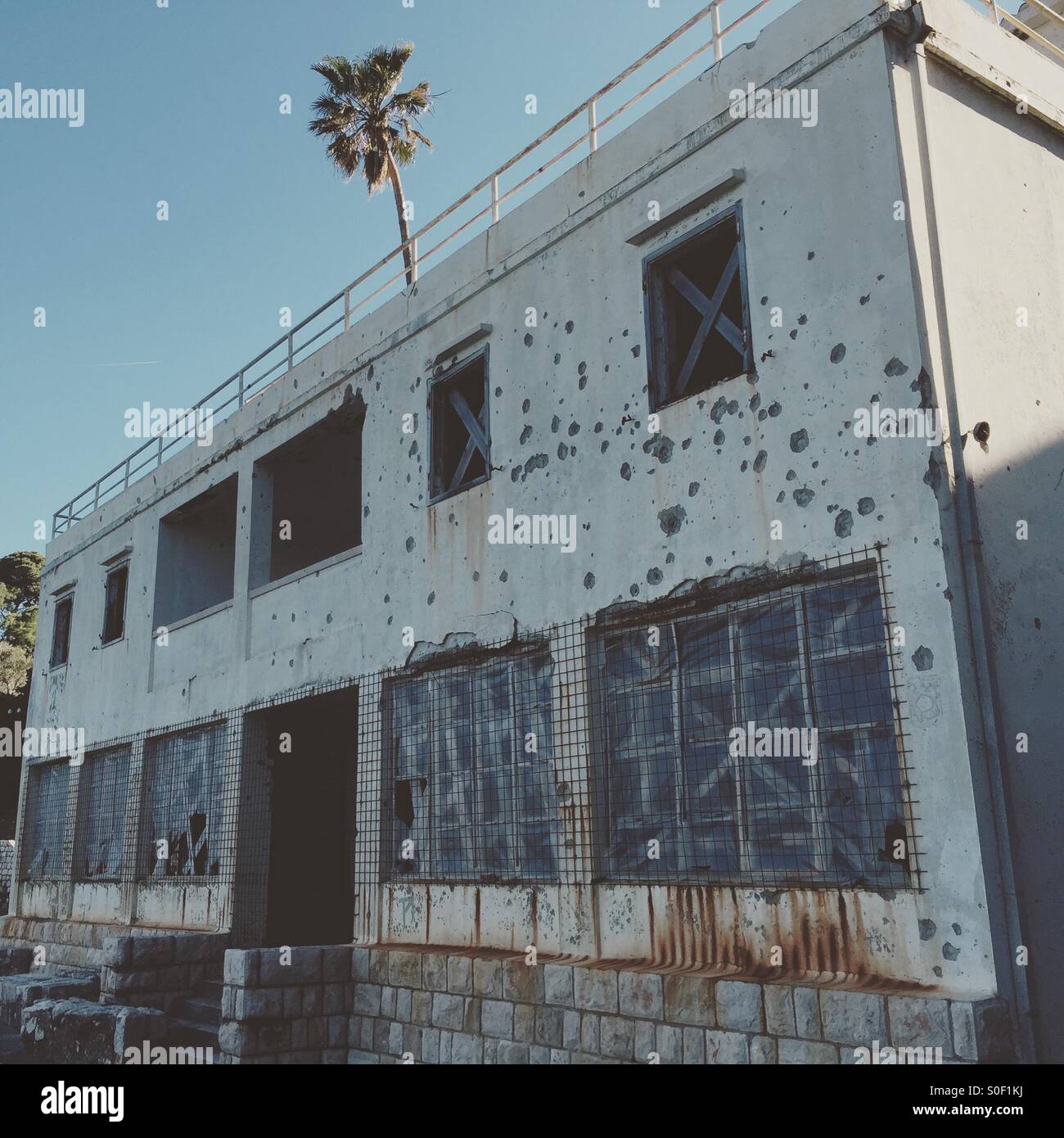 Bullet damage hi-res stock photography and images - Alamy