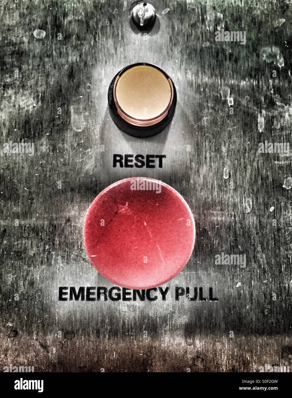 Big red button hi-res stock photography and images - Alamy