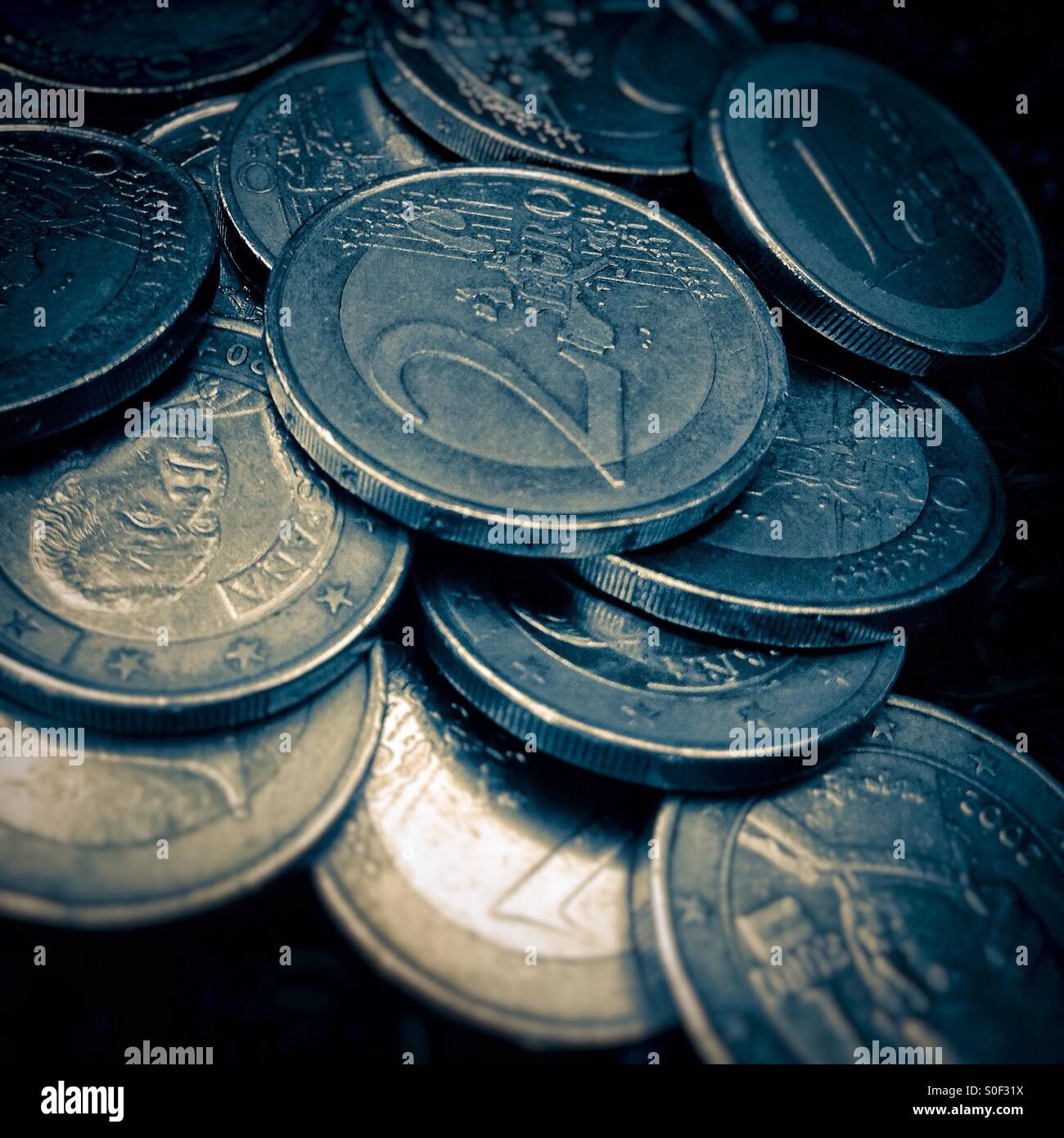 1 euro and 2 euro coins hi-res stock photography and images - Alamy