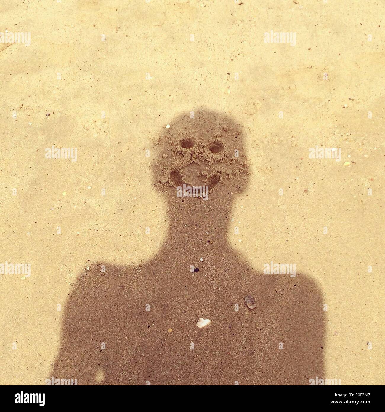 Happy shadow hi-res stock photography and images - Alamy